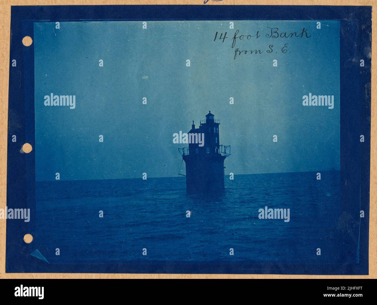 Fourteen foot bank lighthouse hi-res stock photography and images - Alamy