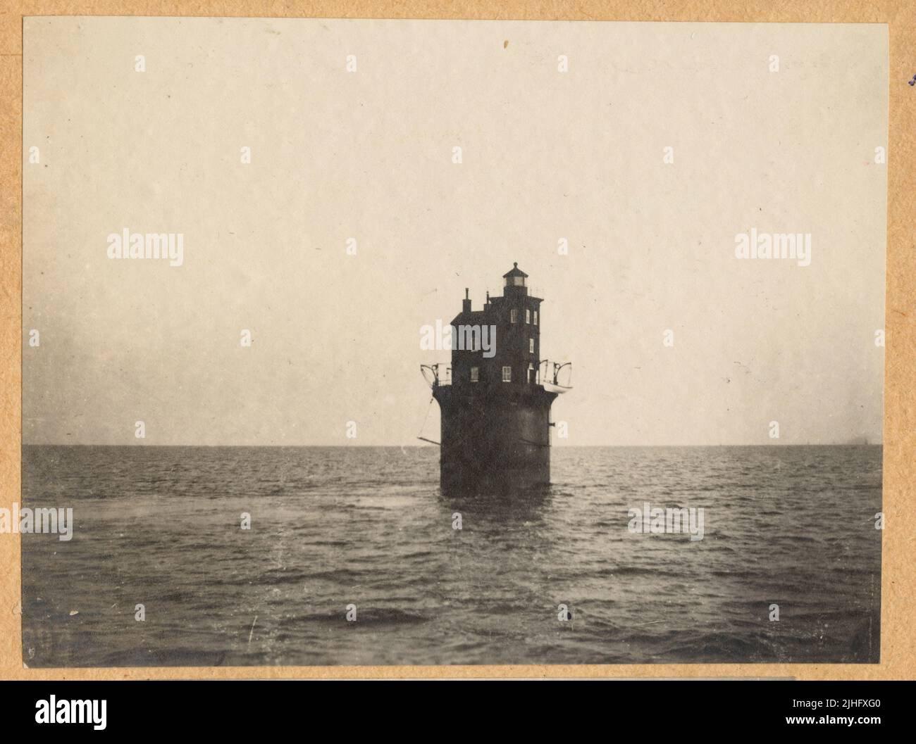 Fourteen foot bank lighthouse hi-res stock photography and images - Alamy