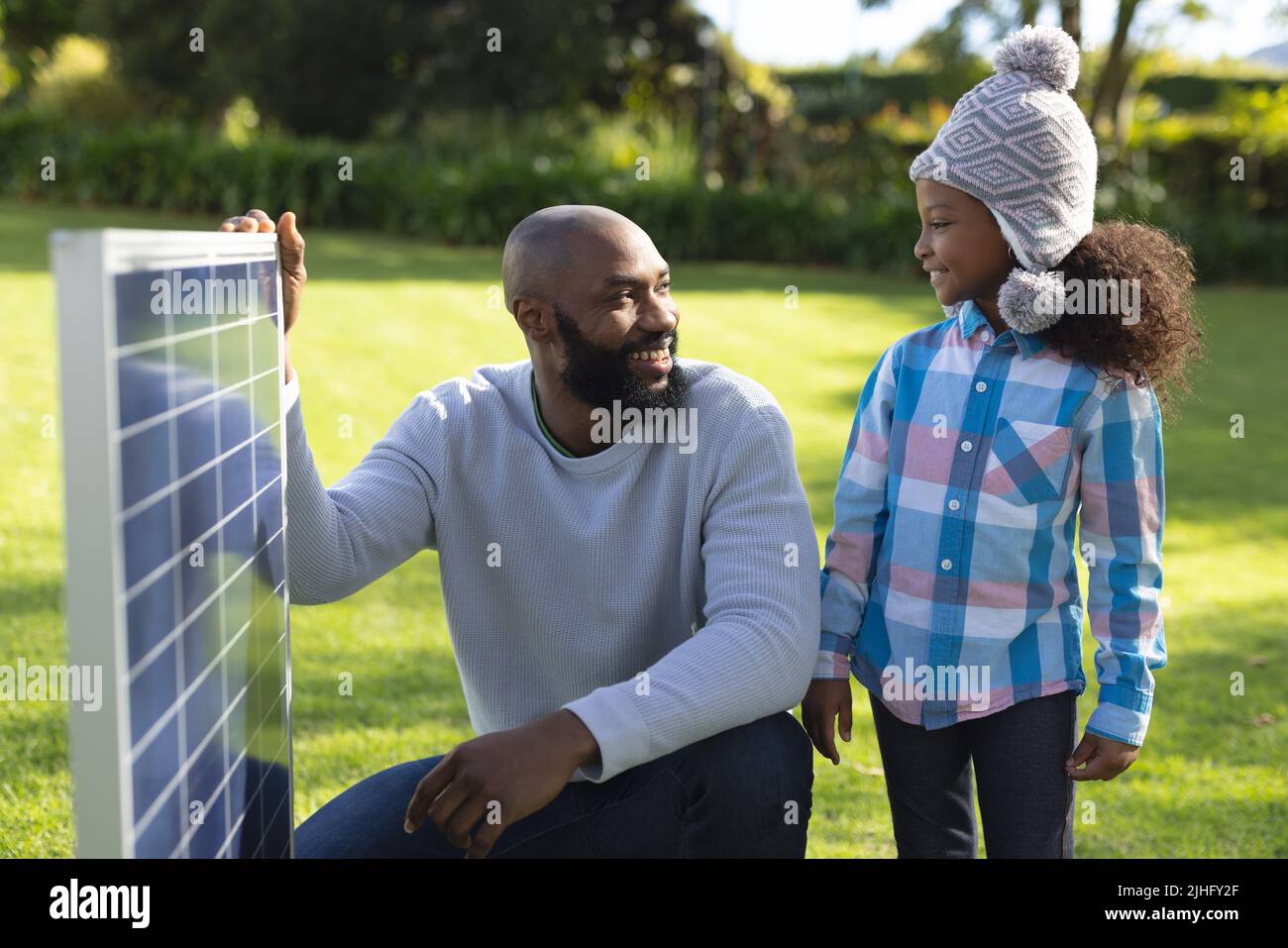 Son solar panels hi-res stock photography and images - Alamy