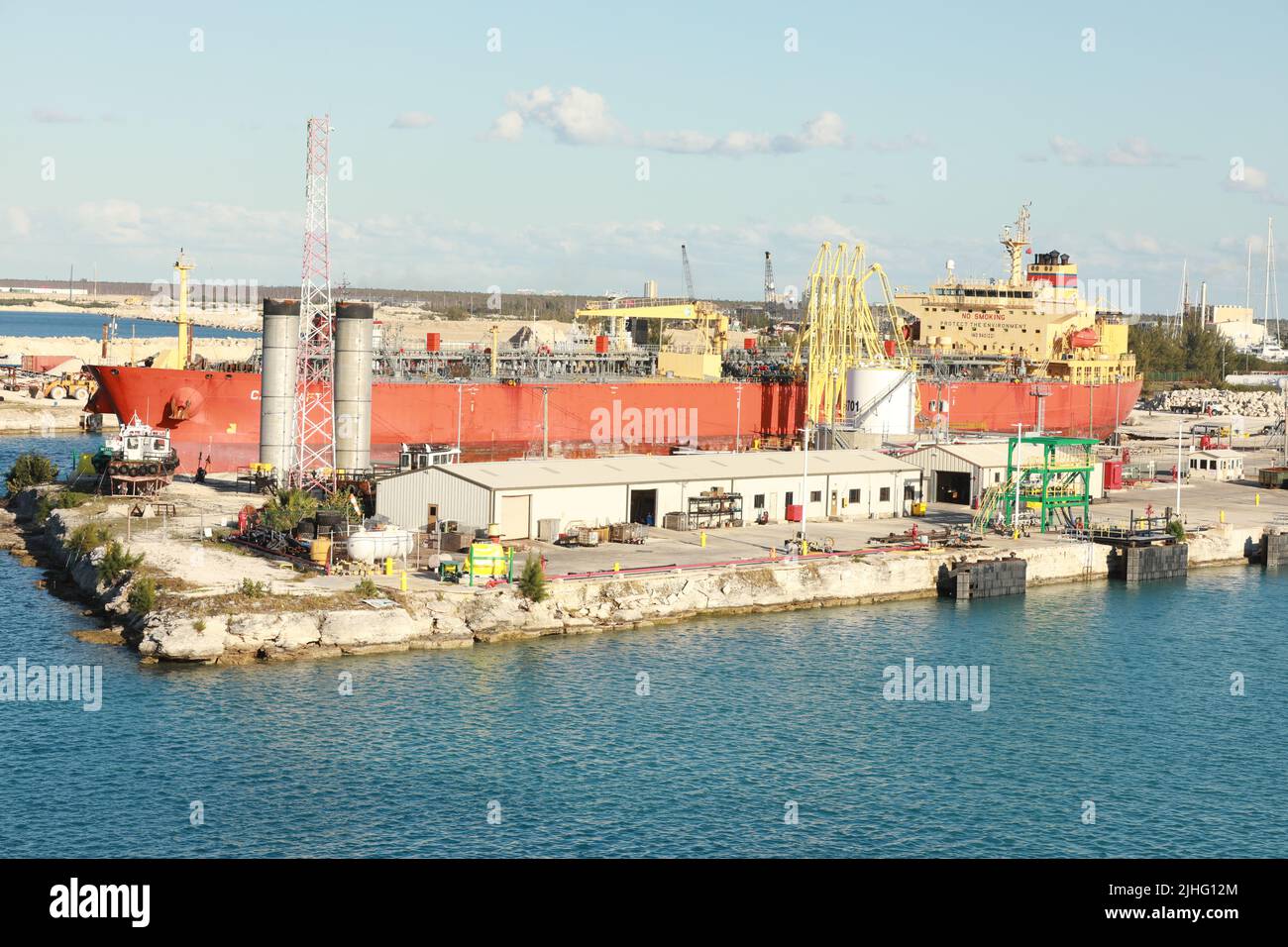 Port of Freeport Bahamas Container shipyard with heavy lifting Cranes ...