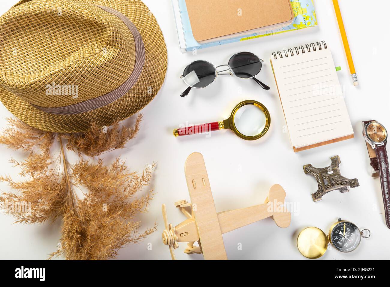 Summer vacation tourism objects hi-res stock photography and images - Alamy