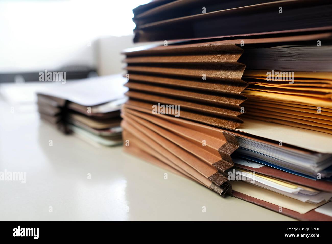 Unorganized office hi-res stock photography and images - Alamy