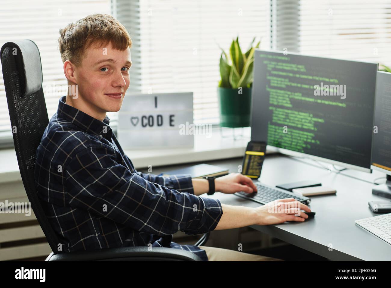 Html codes hi-res stock photography and images - Alamy