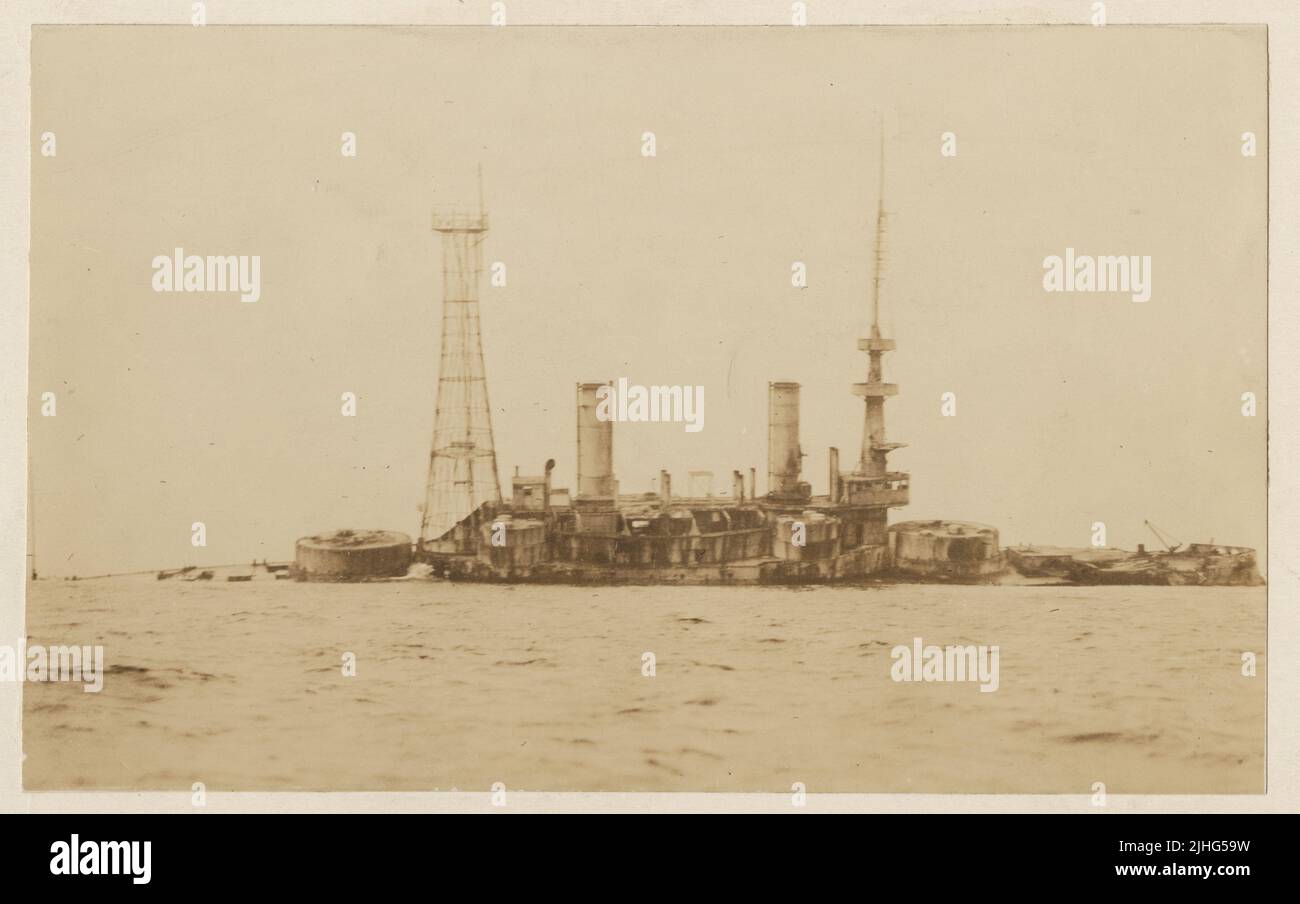 Battleship florida hi-res stock photography and images - Alamy