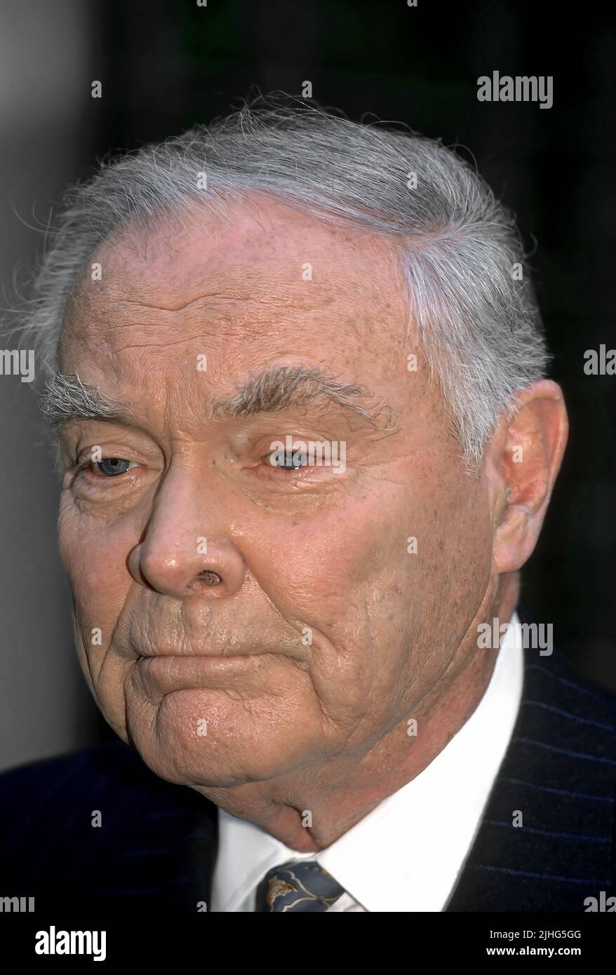 WASHINGTON,DC - 1995Secretary Of State Al Haig talks to reporters ...