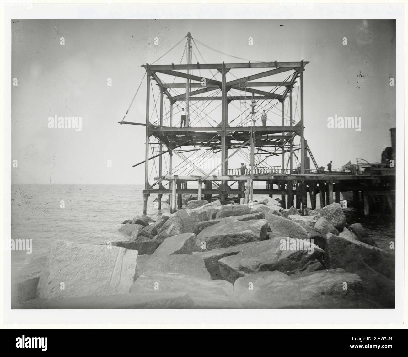 114 feet hi-res stock photography and images - Alamy