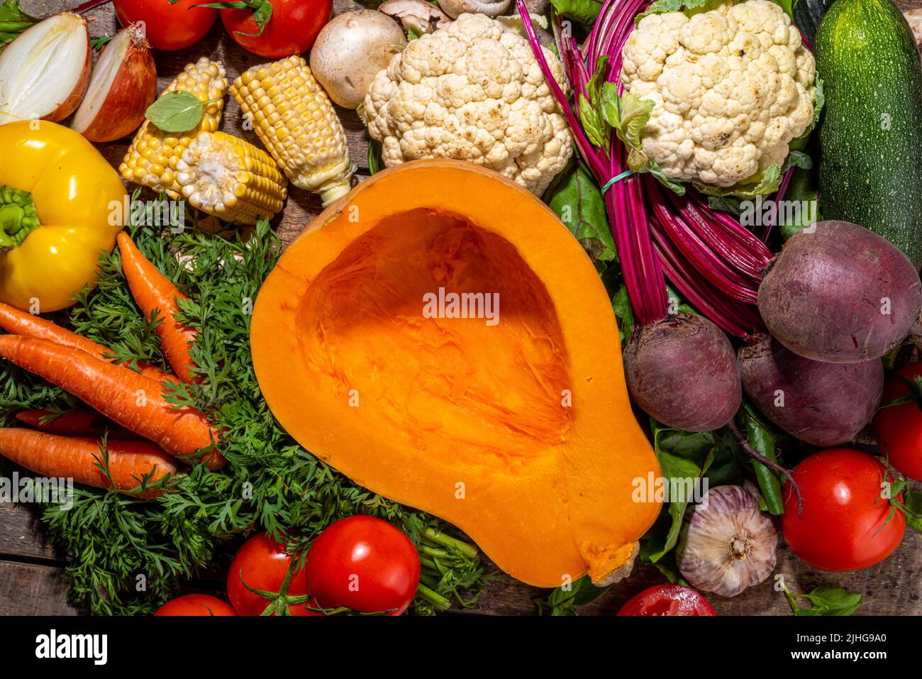 Autumn vegetables cooking background. Organic fall harvest farm ...