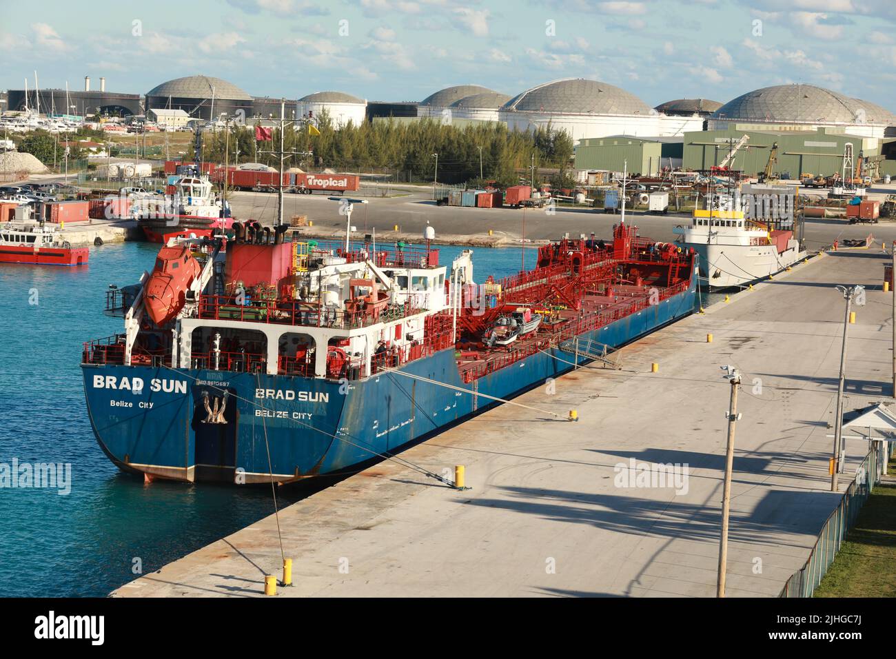 Port of Freeport Bahamas Container shipyard with heavy lifting Cranes ...
