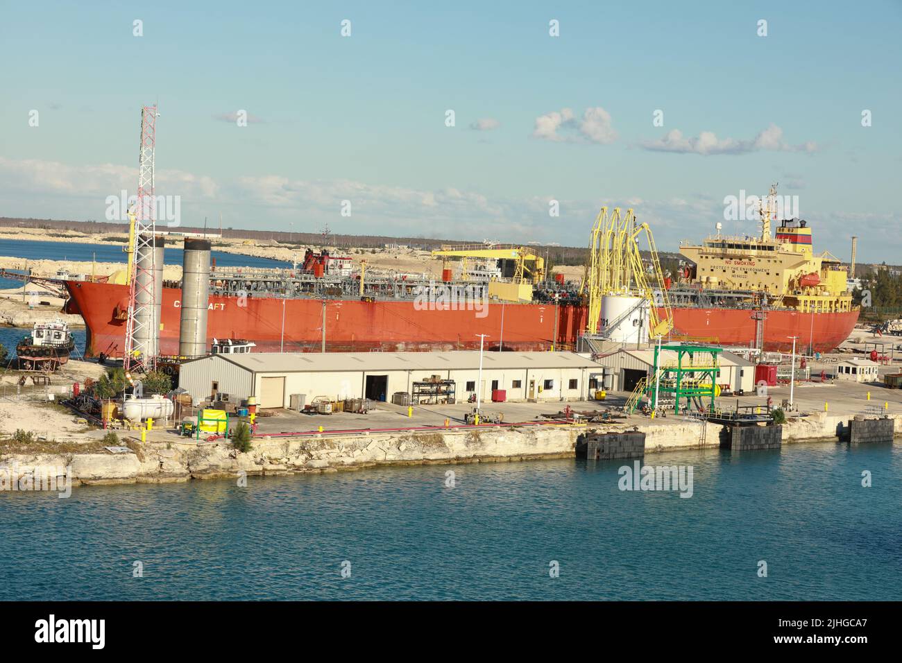 Port of Freeport Bahamas Container shipyard with heavy lifting Cranes ...