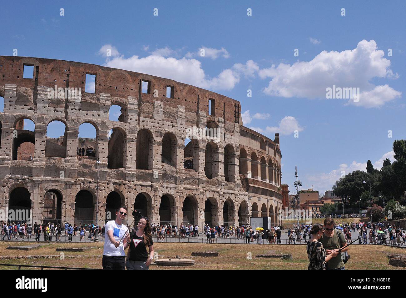 Rome / Italy 16.July 2019/Thousands of toruists from various ntions ...