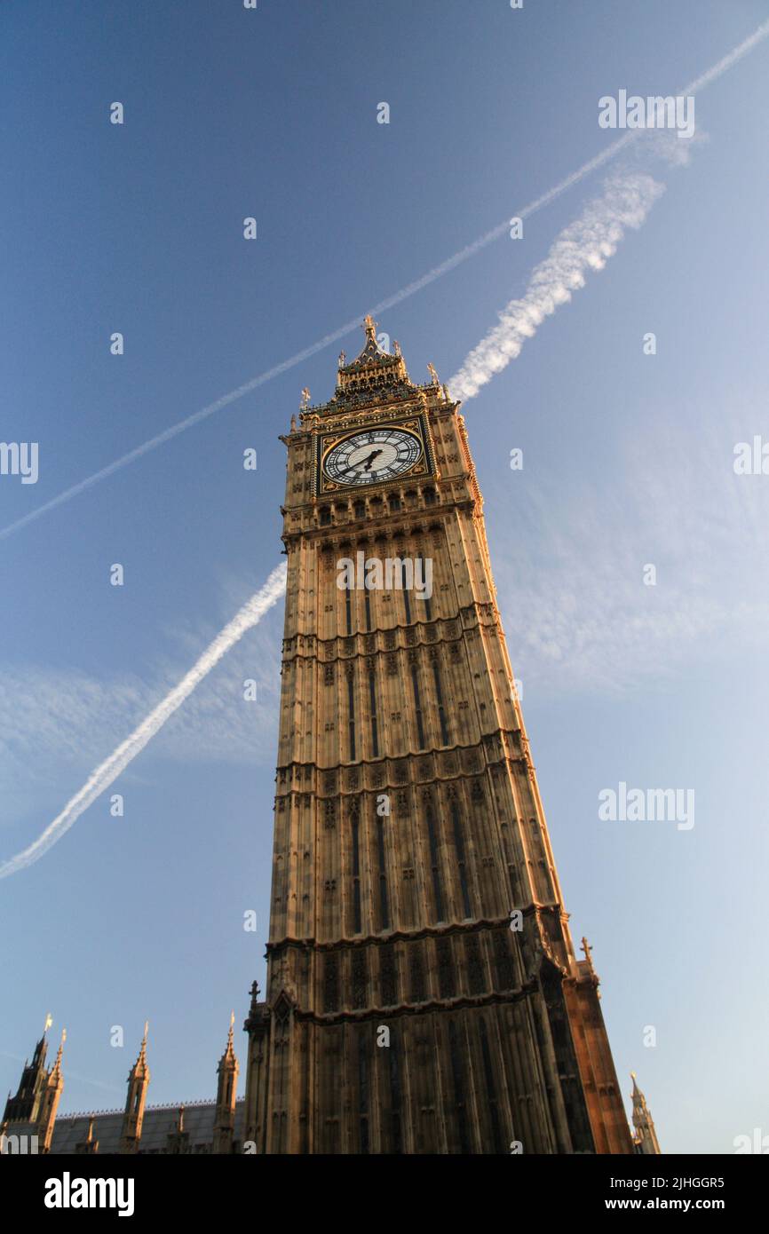 Big ben (Great Bell) clock tower at the north end of the Palace of ...