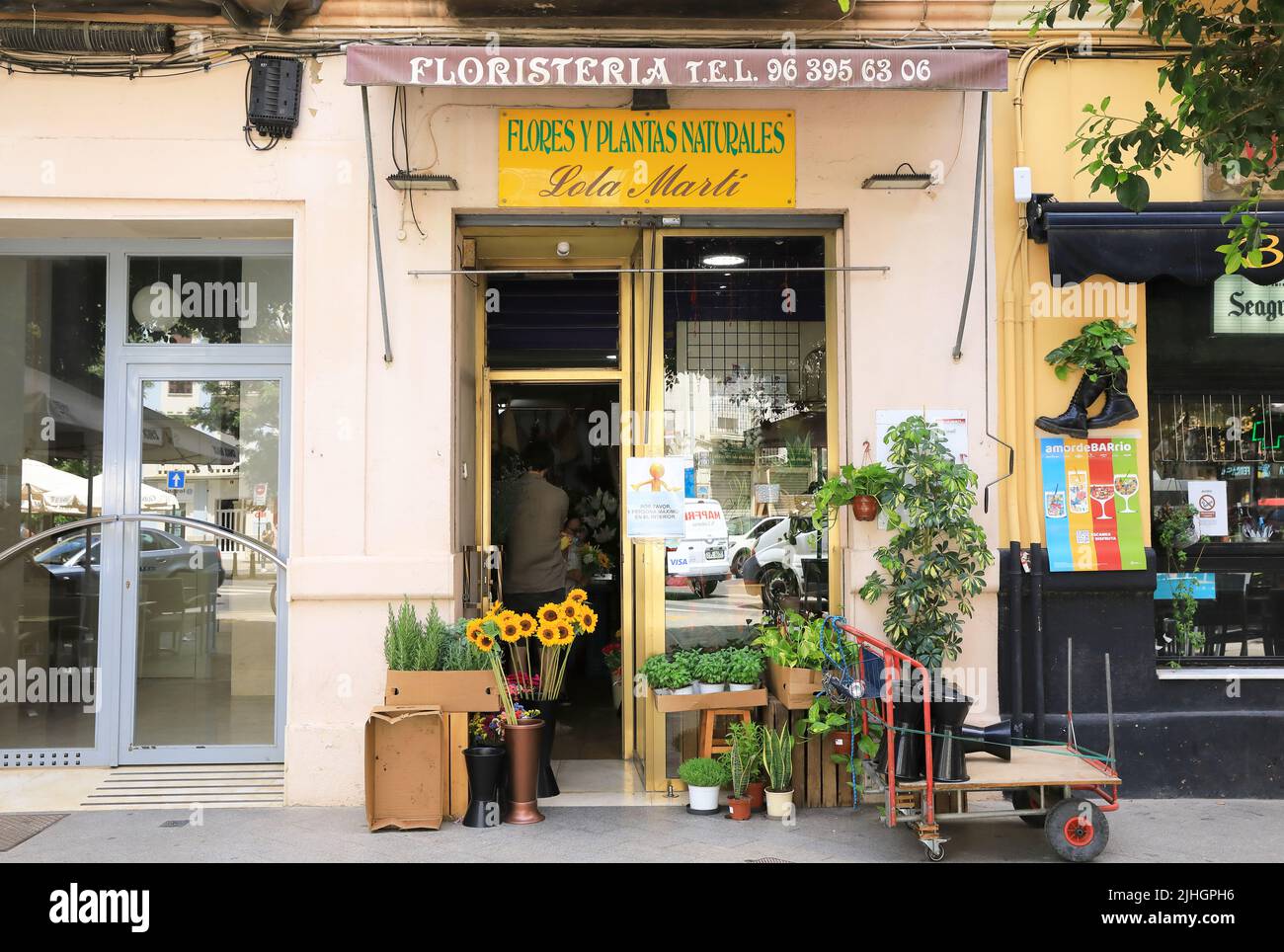 Russafa, Valencia's trendy neighbourhood and cultural and artistic hub ...