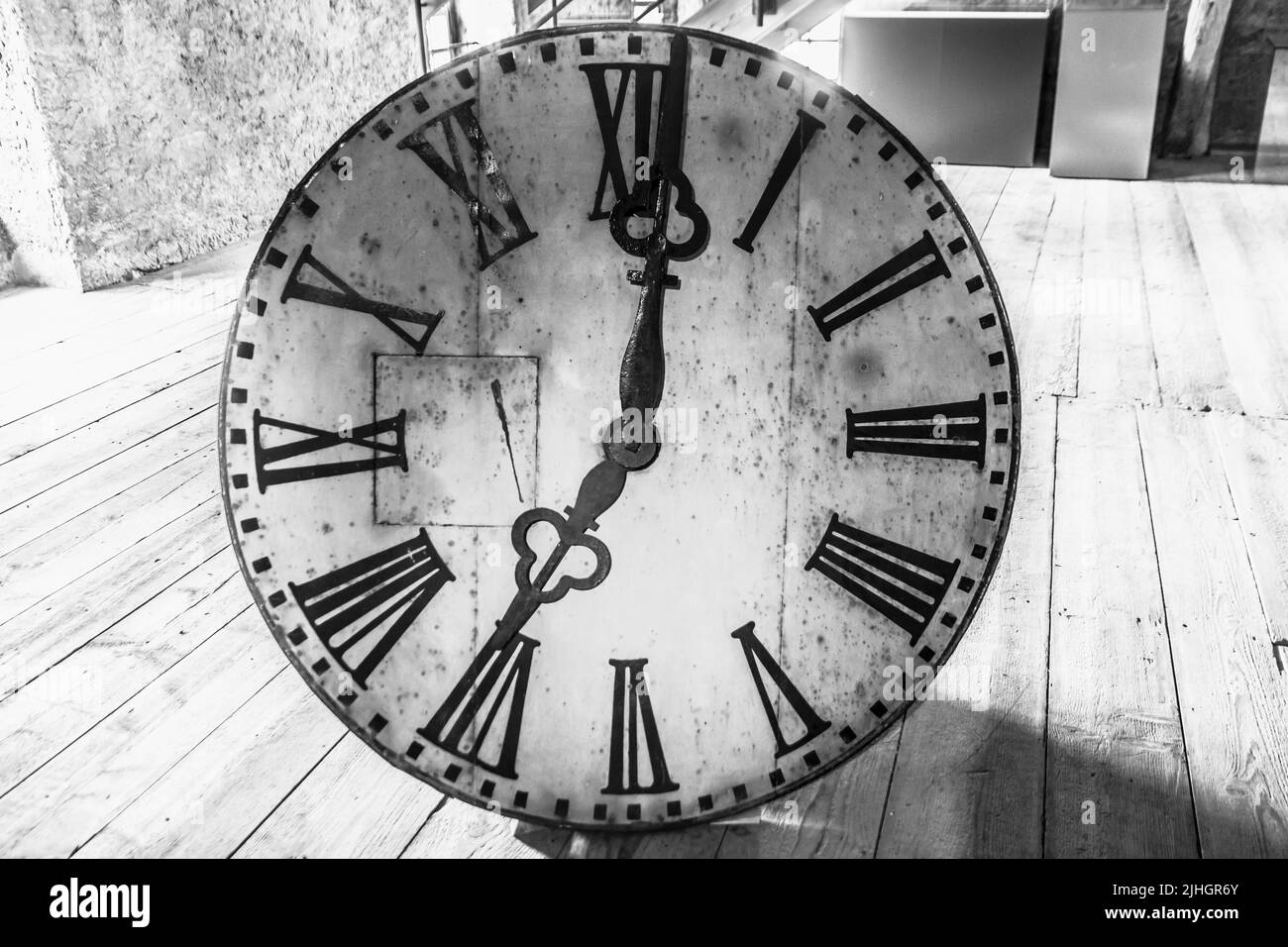 Clock part time Black and White Stock Photos & Images - Alamy
