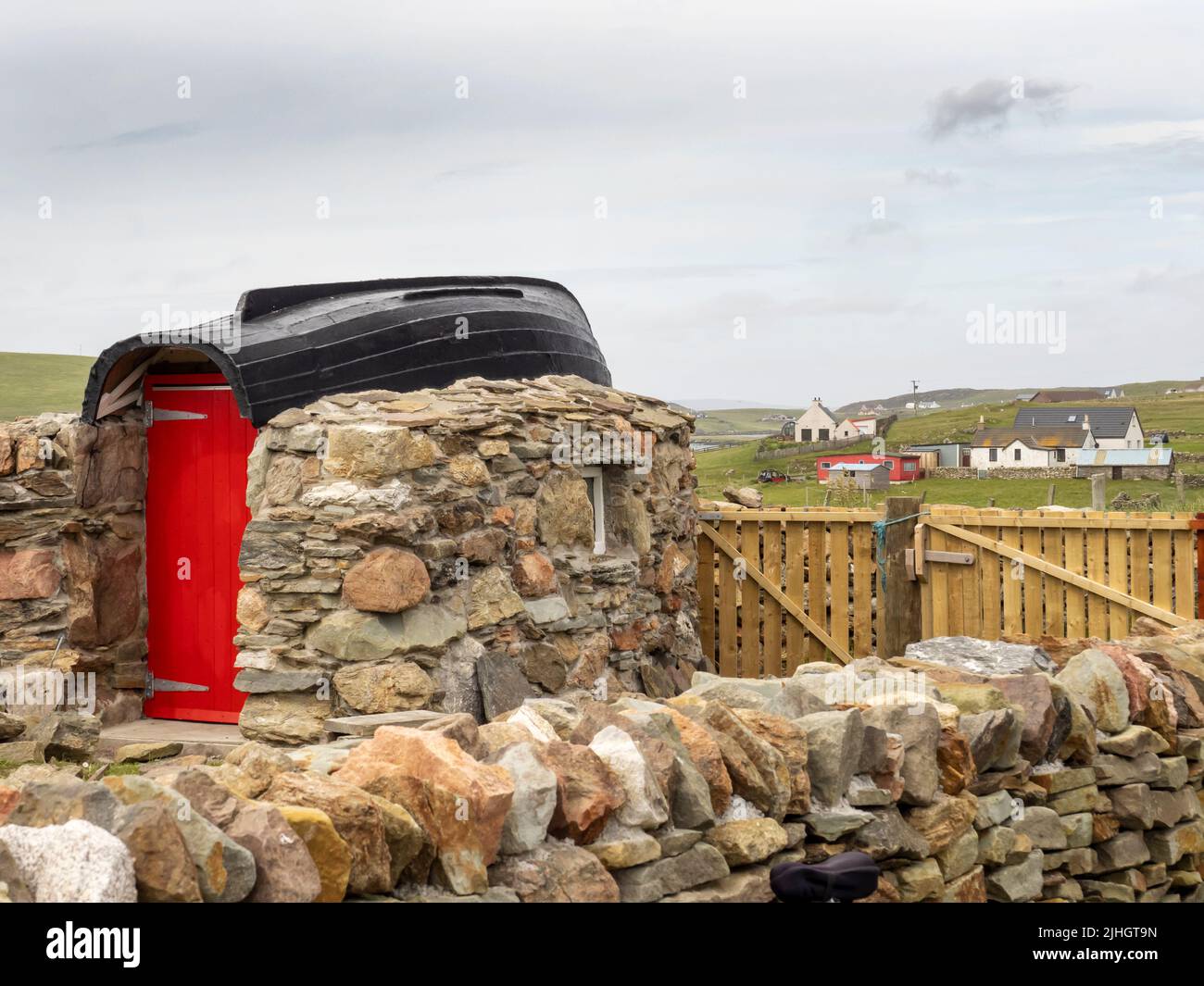 Traditional shetland croft house hi-res stock photography and images ...