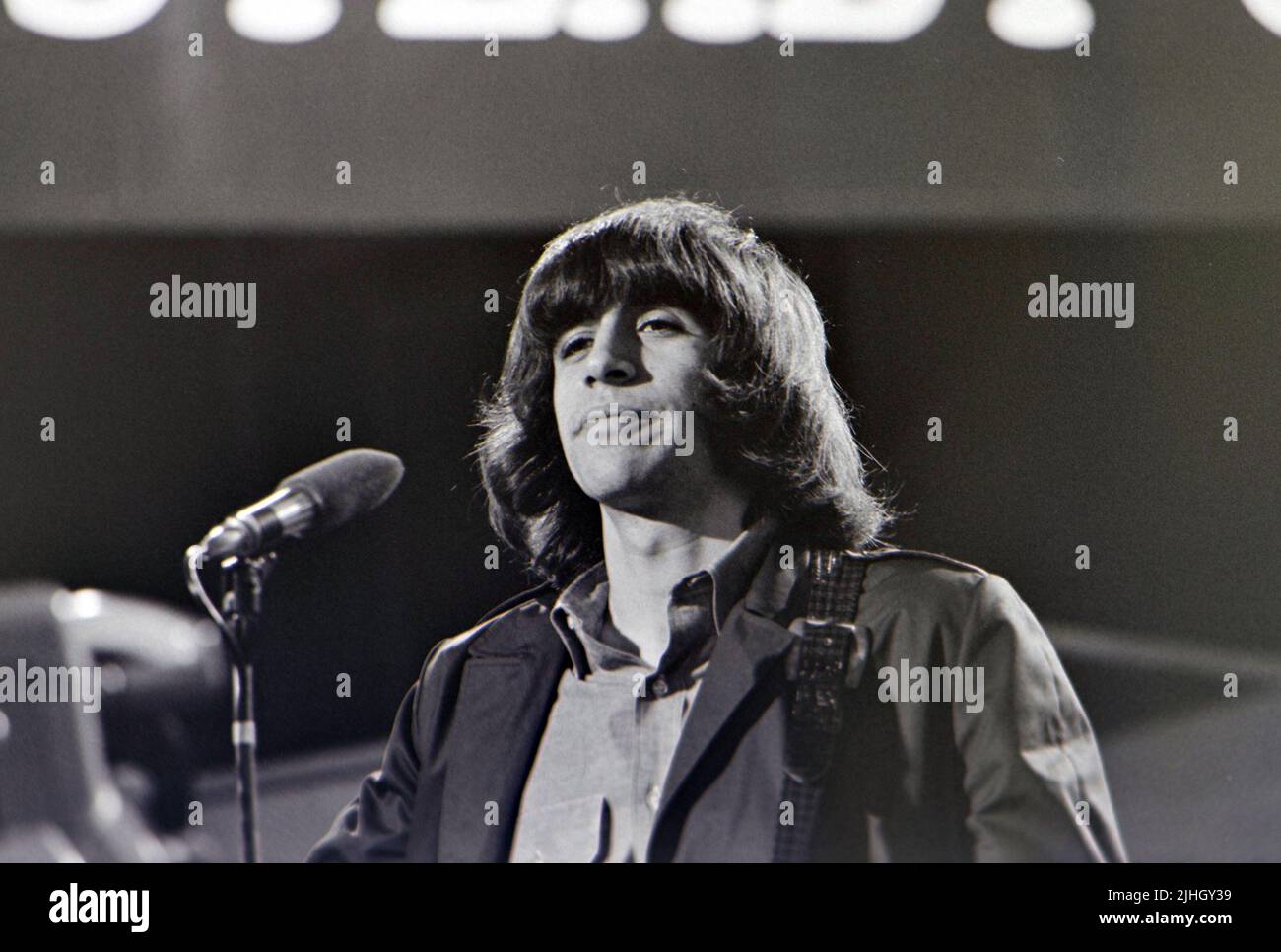 Zal yanovsky hi-res stock photography and images - Alamy