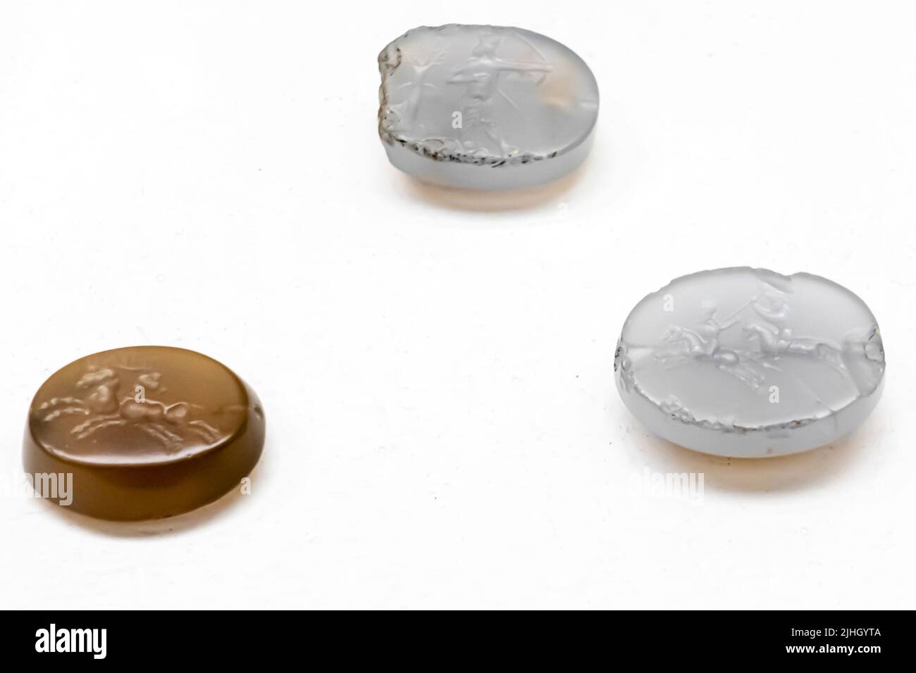 Achaemenid seals, chalcedony - First Persian Empire or Achaemenid ...