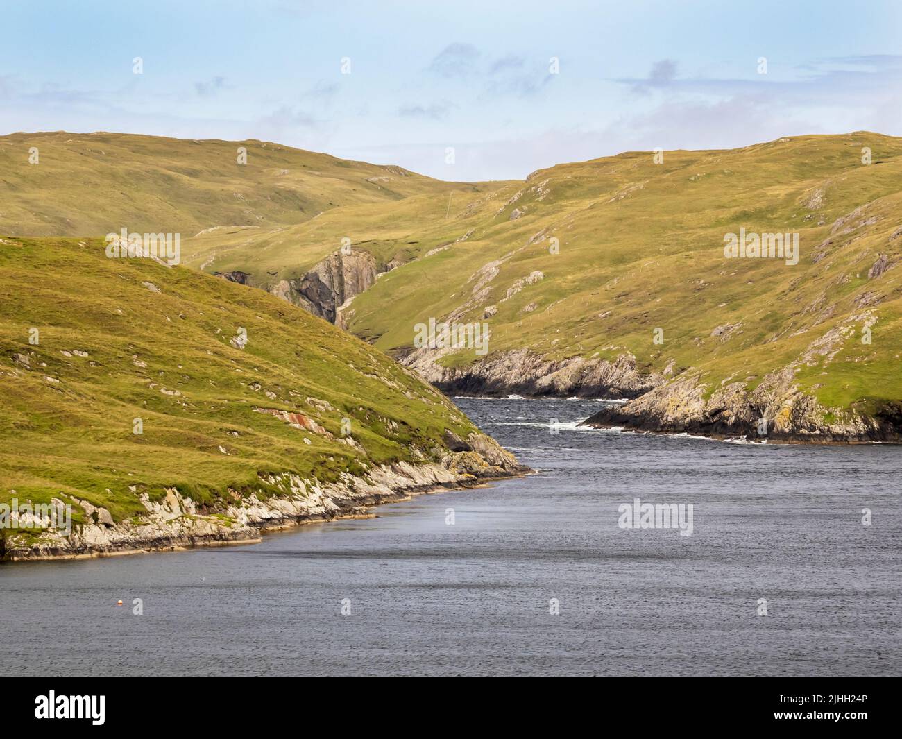 Sand Voe at North Roe, on the northern tip of Mainland Shetland ...