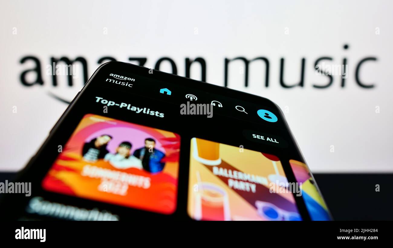 Amazon music logo hi-res stock photography and images - Alamy