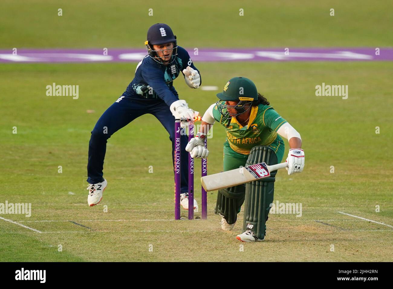 England's Sarah Taylor attempts a failed stumping of South Africa's ...