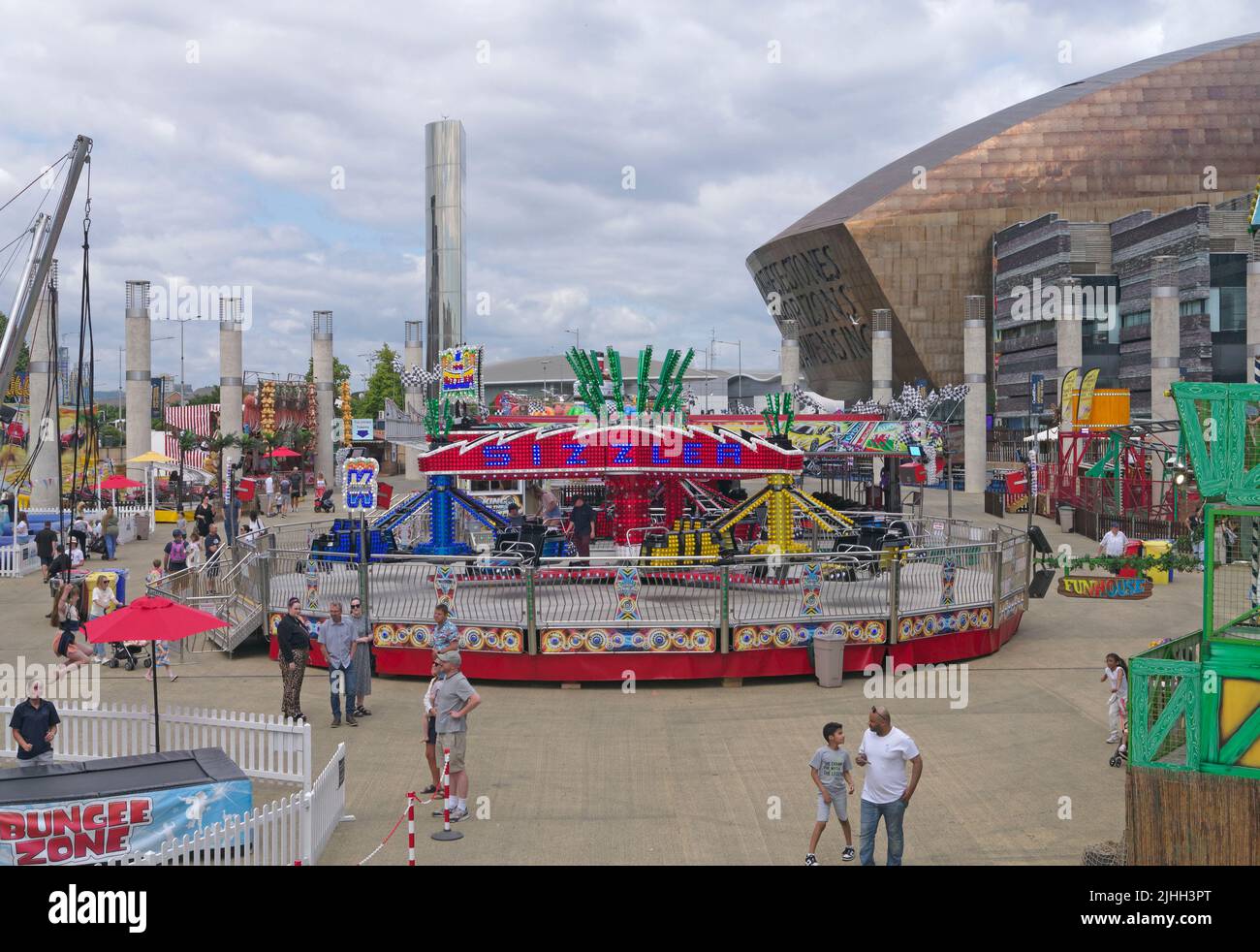 Sizzler fairground ride, Cardiff Bay summer fun. Summer 2022. July ...