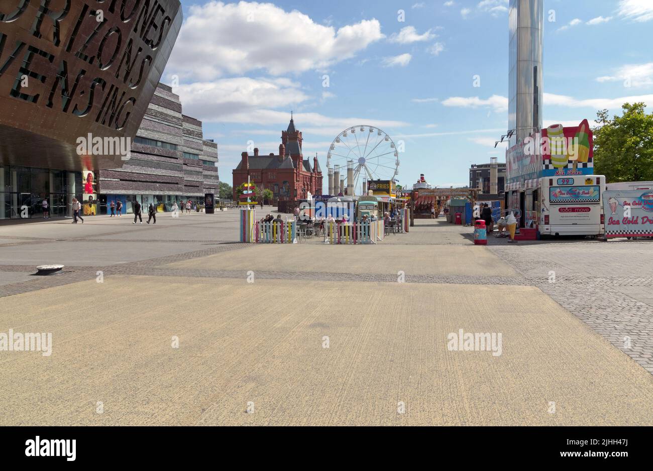 Cardiff Bay. Summer 2022. July Stock Photo - Alamy