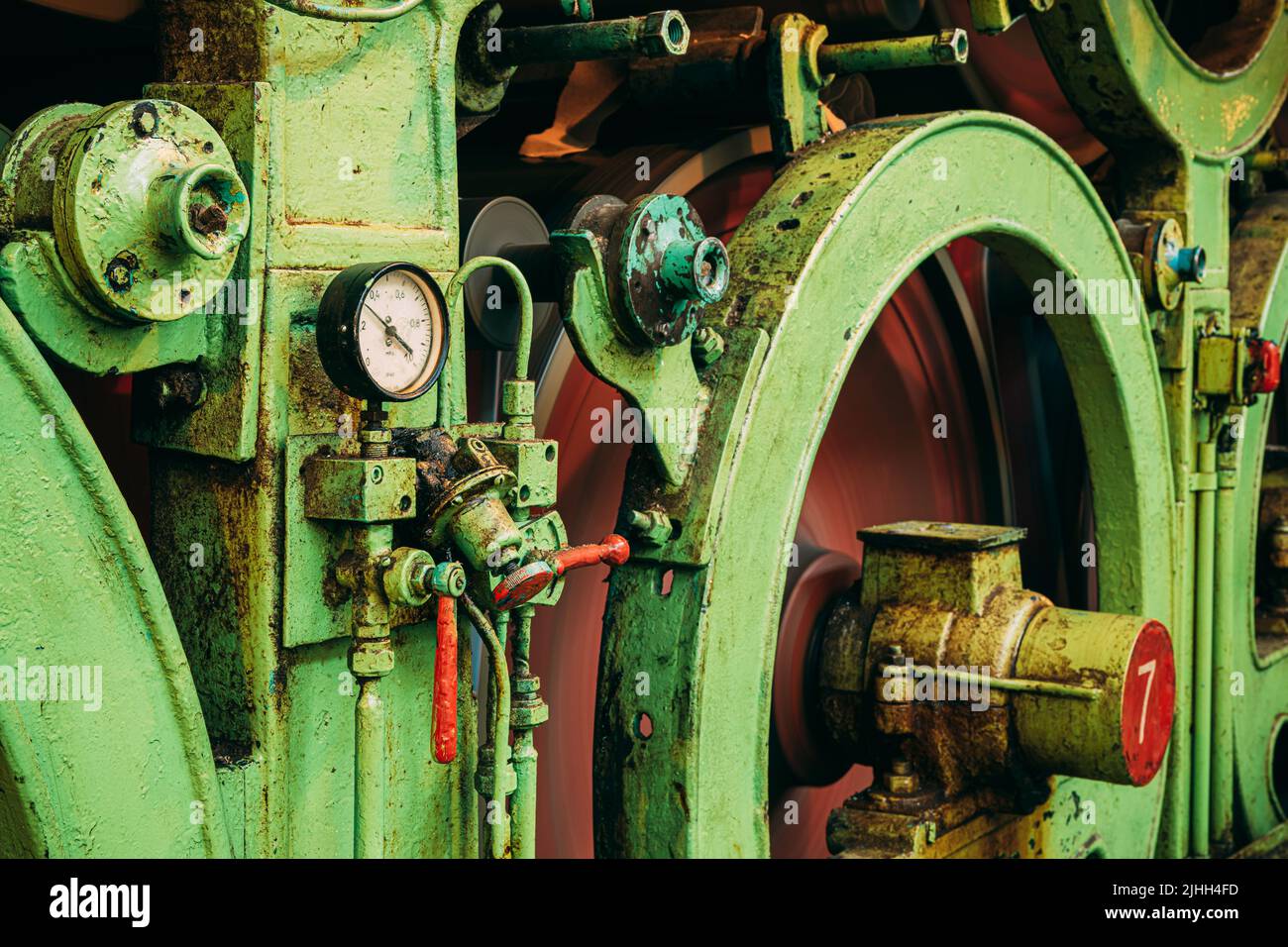 Old paper making machine hi-res stock photography and images - Alamy