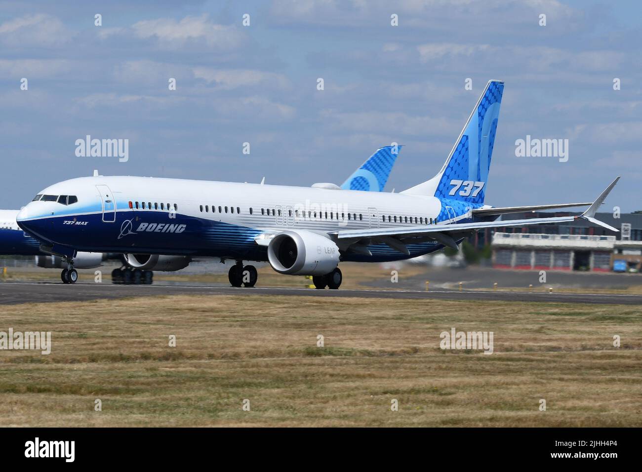 BOEING 737-MAX10 AT FARNBOROUGH AIR SHOW. LARGEST MEMBER OF 737 MAX ...