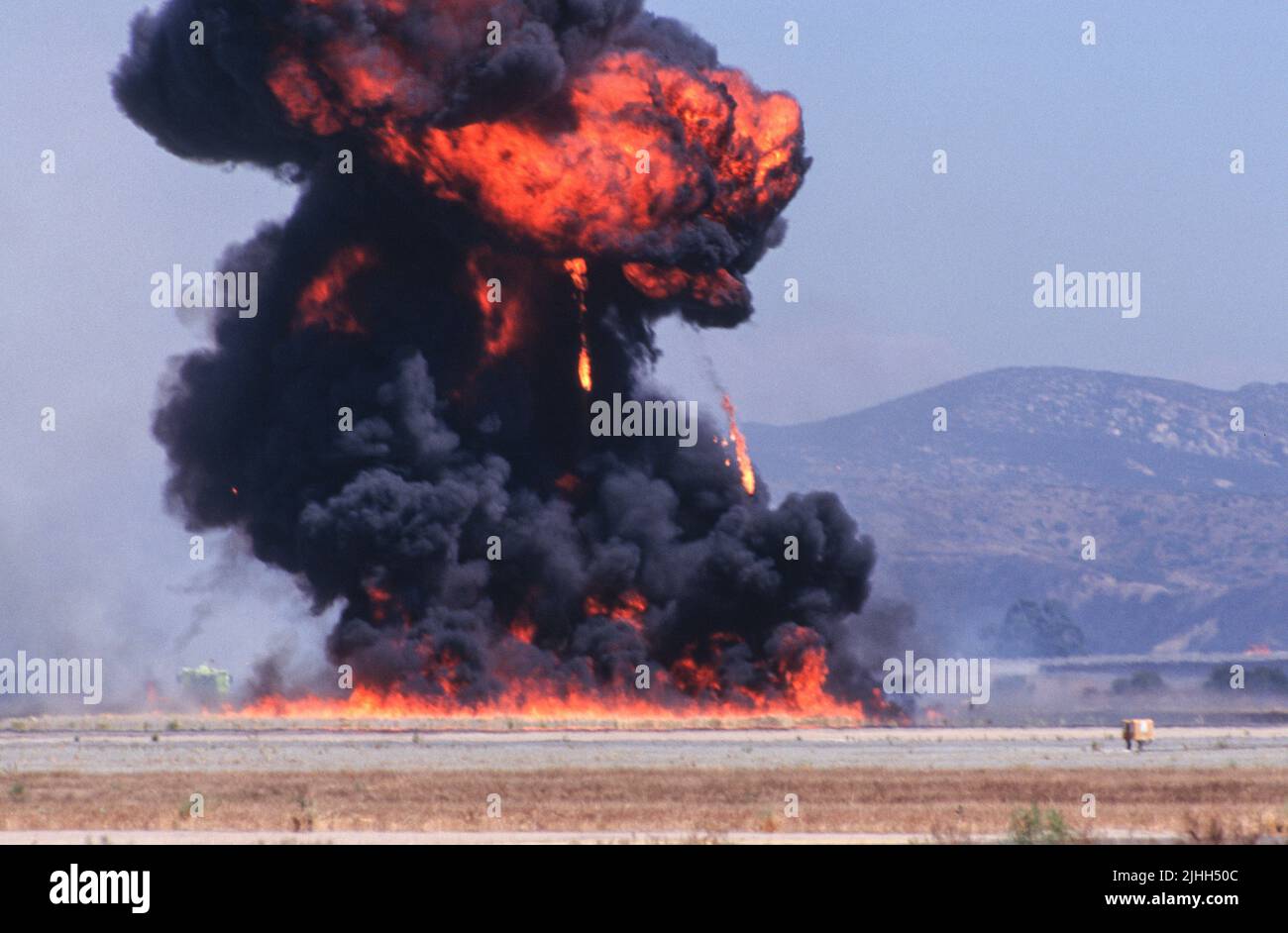 Explosives ordnance detection hi-res stock photography and images - Alamy