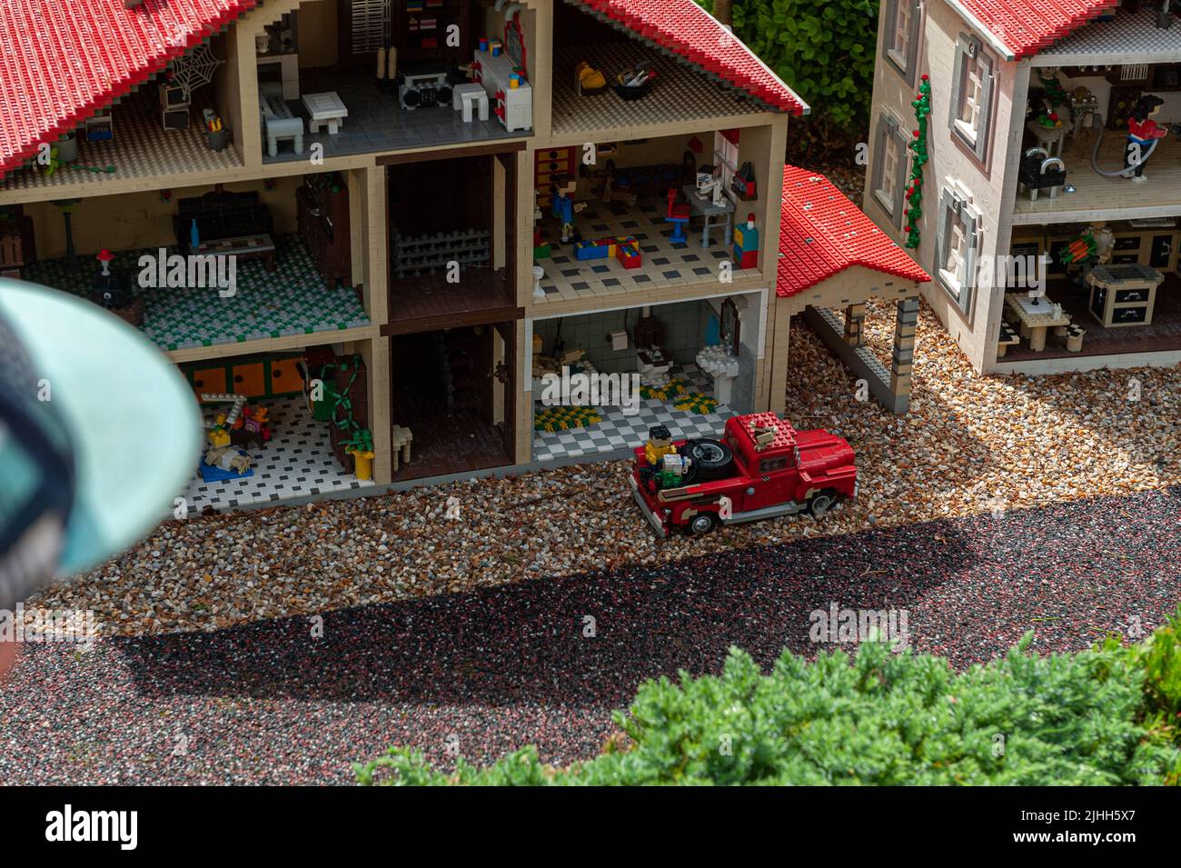 House built of lego hi-res stock photography and images - Alamy