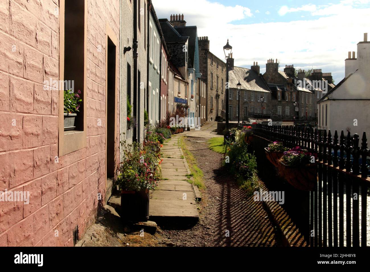 Scottish town, East Terrace, South Queensferry, Lothian, Scotland, UK ...