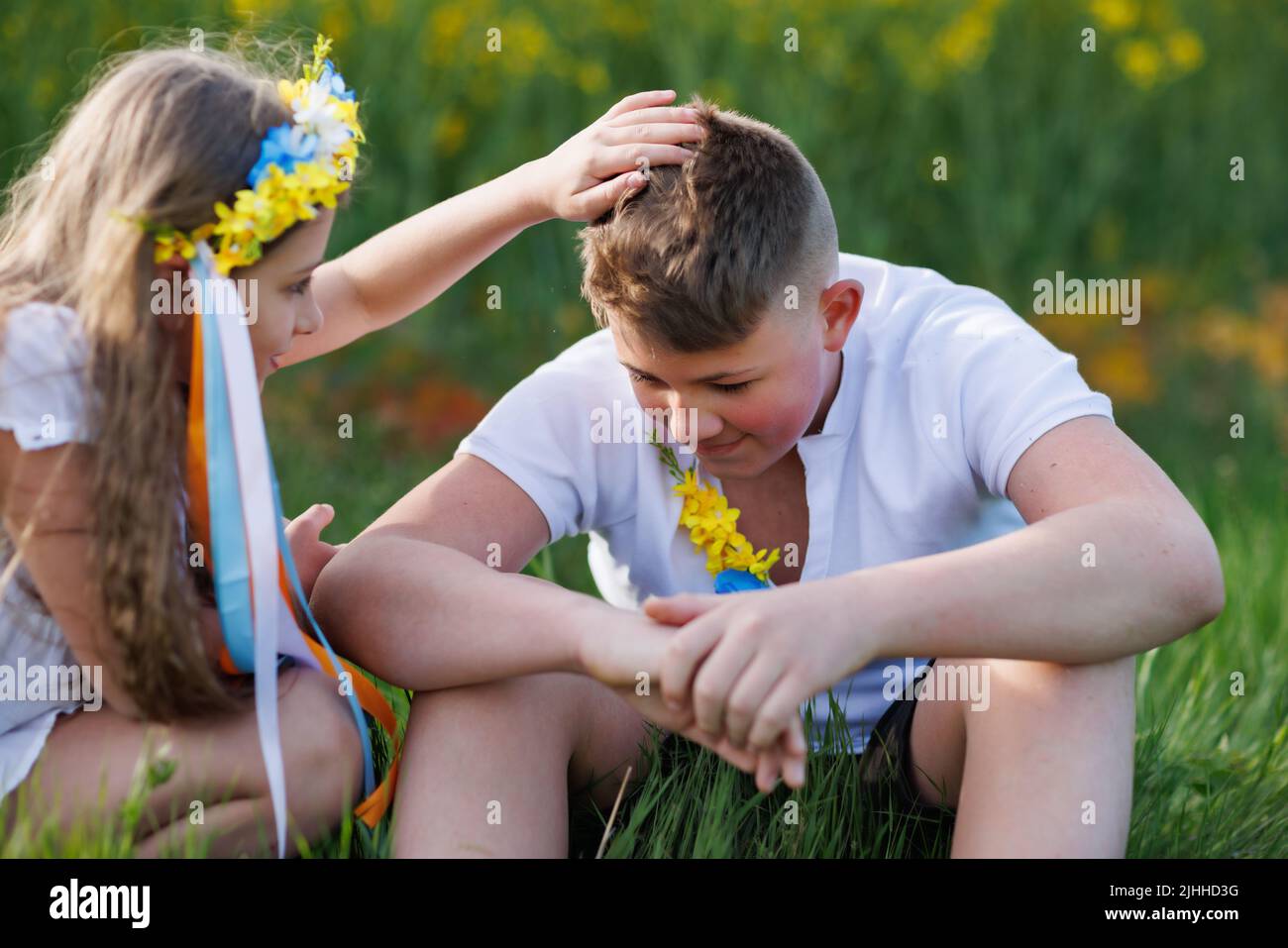 Native joyful teenage children enjoying warm weather: big strong kind ...