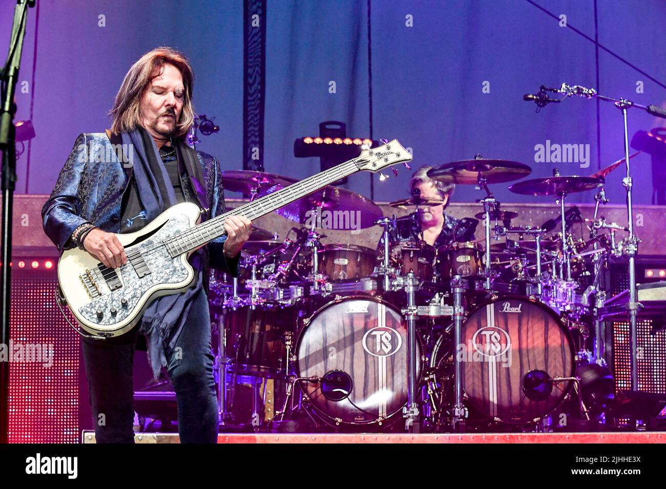 Five point amphitheatre hi-res stock photography and images - Alamy