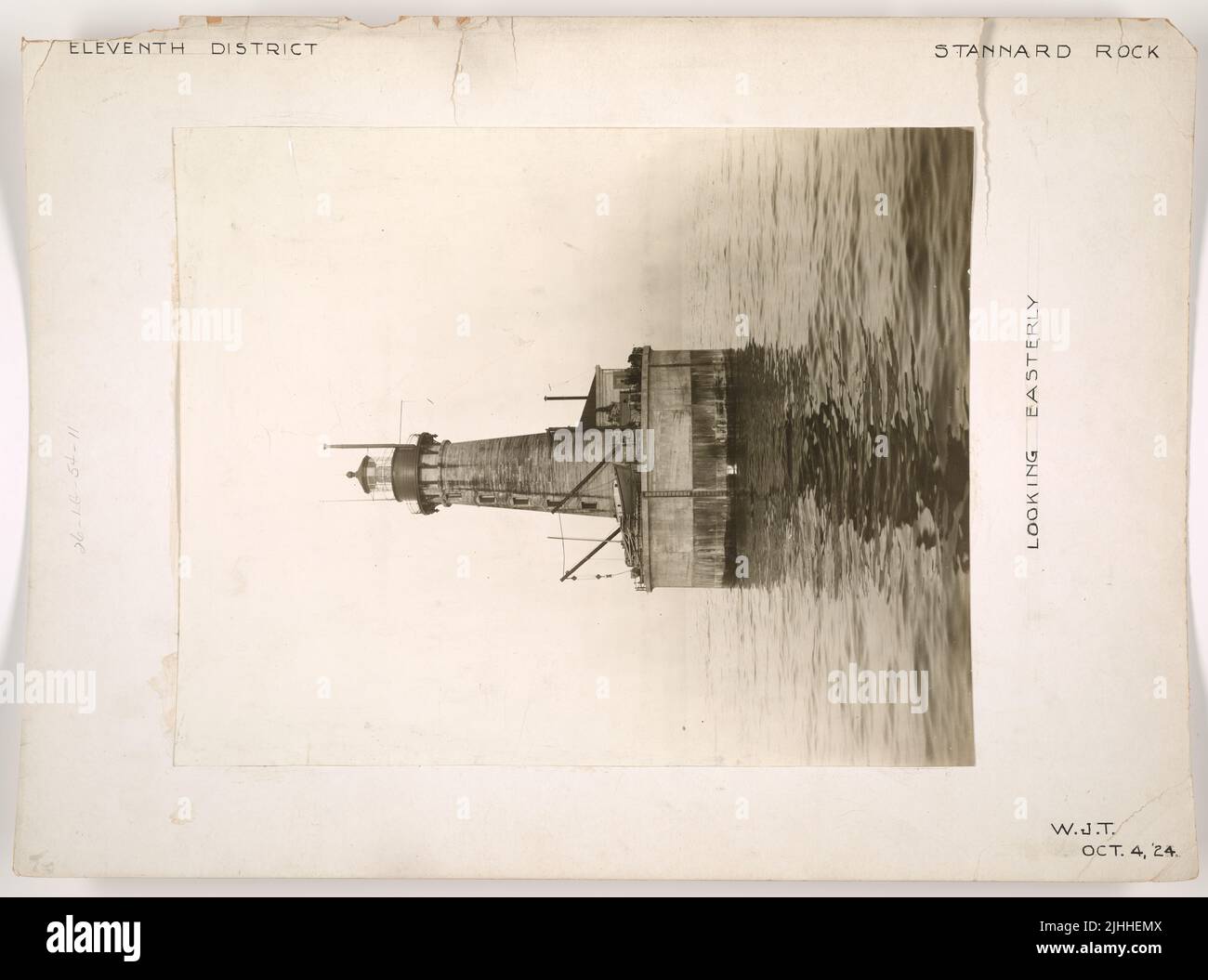 MI - Stannard Rock. Stannard Rock Light Station, Michigan. Looking ...