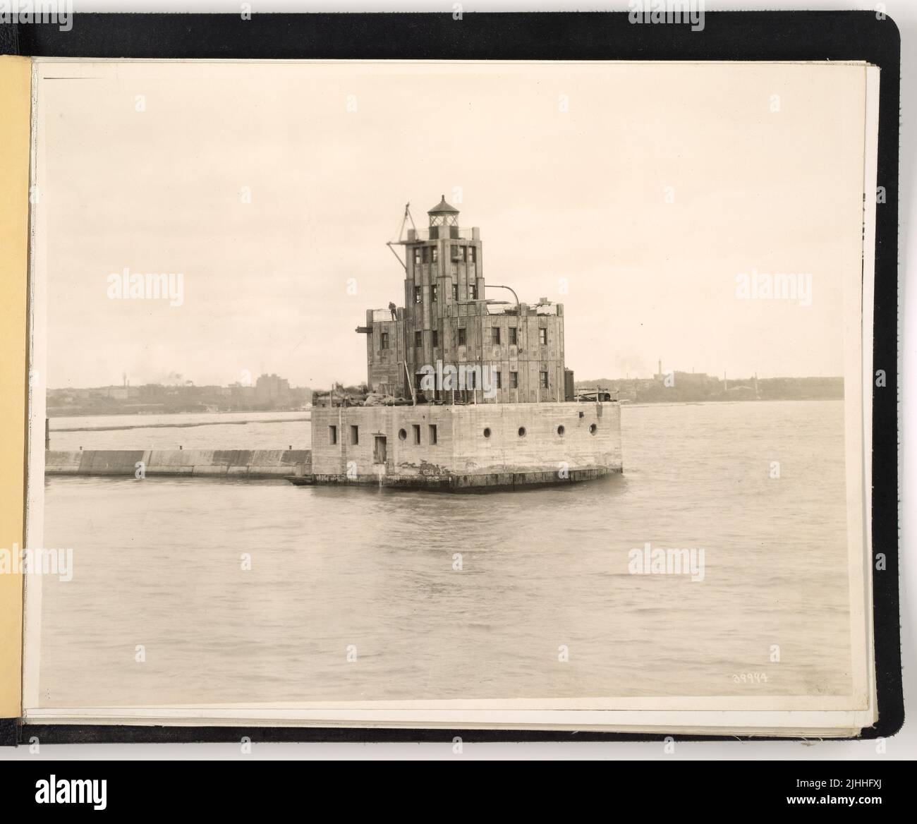 WI - North Breakwater. North Breakwater Lighthouse, Milwaukee Harbor ...