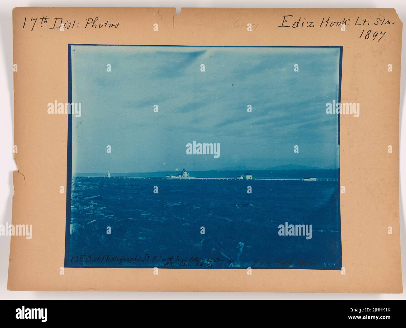 Ediz hook hi-res stock photography and images - Alamy