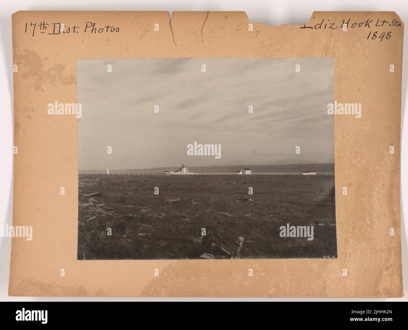 Ediz hook hi-res stock photography and images - Alamy