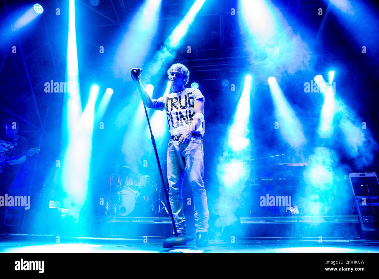 Chiello fsk live hi-res stock photography and images - Alamy