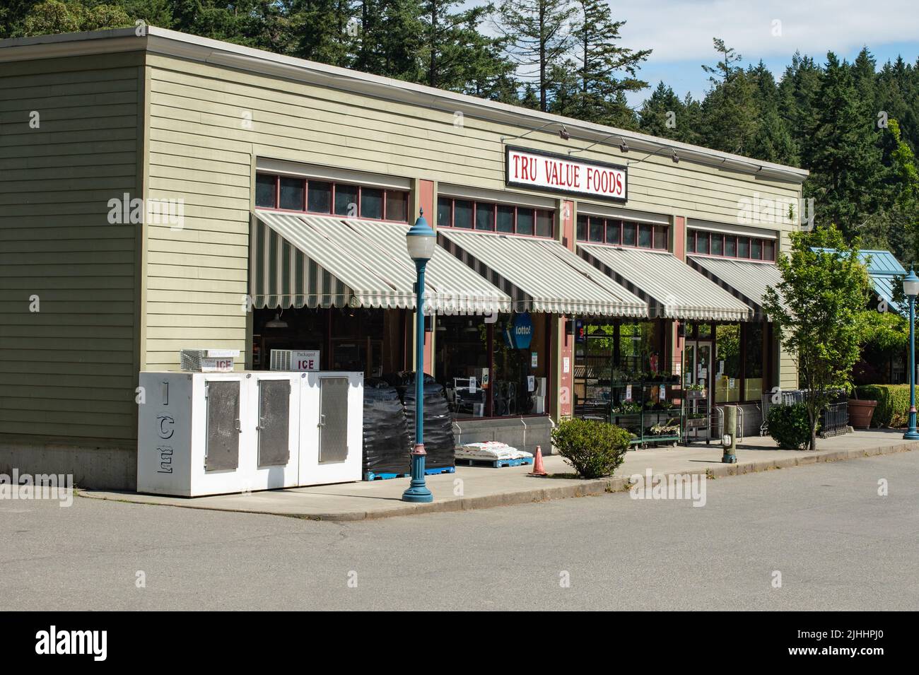 Driftwood Mall, North Pender Island, British Columbia, Canada Stock ...