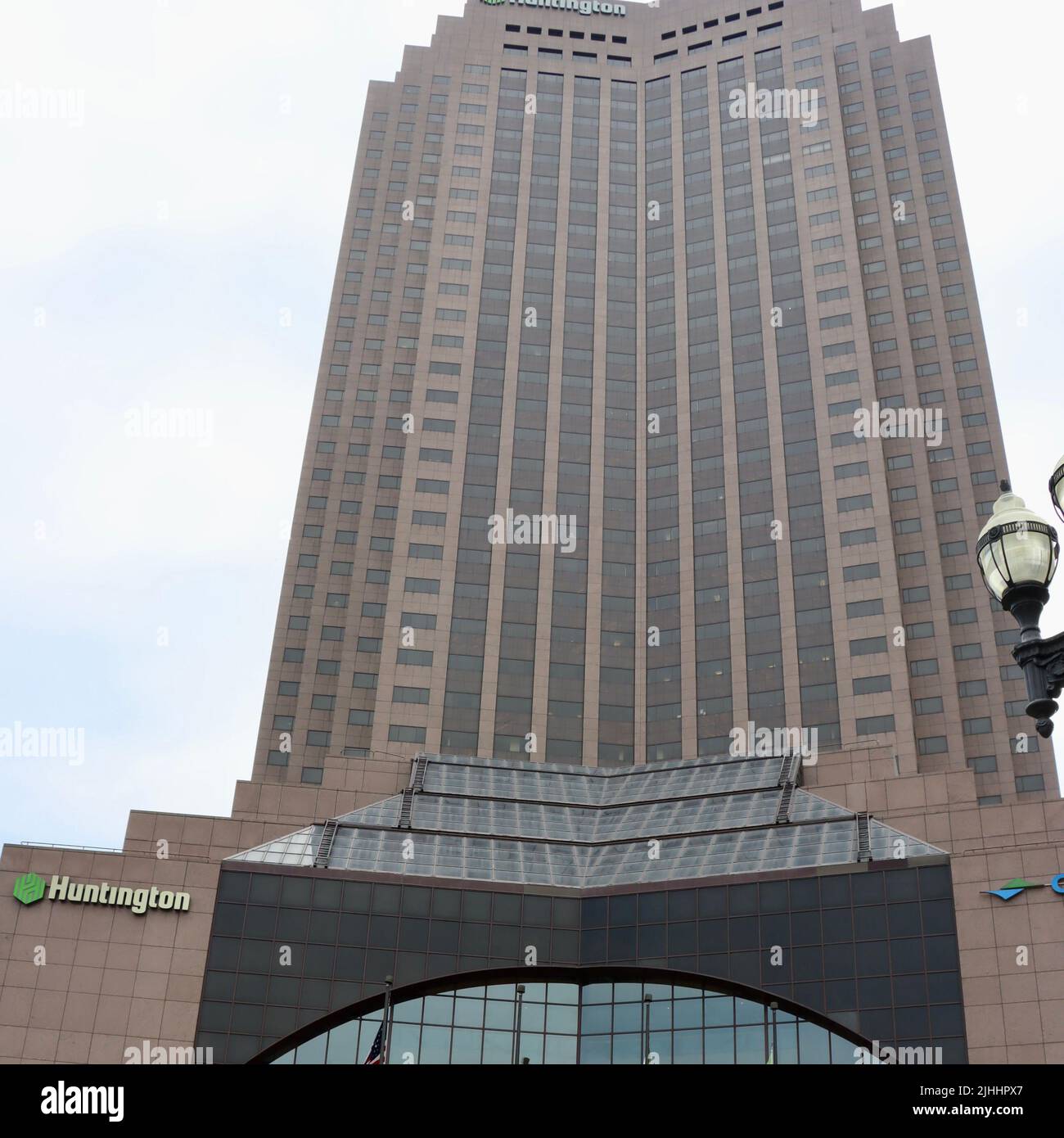 Huntington Bank building in Cleveland, June 2022 Stock Photo - Alamy Huntington Bank building in Cleveland, June 2022 Stock Photo - Alamy