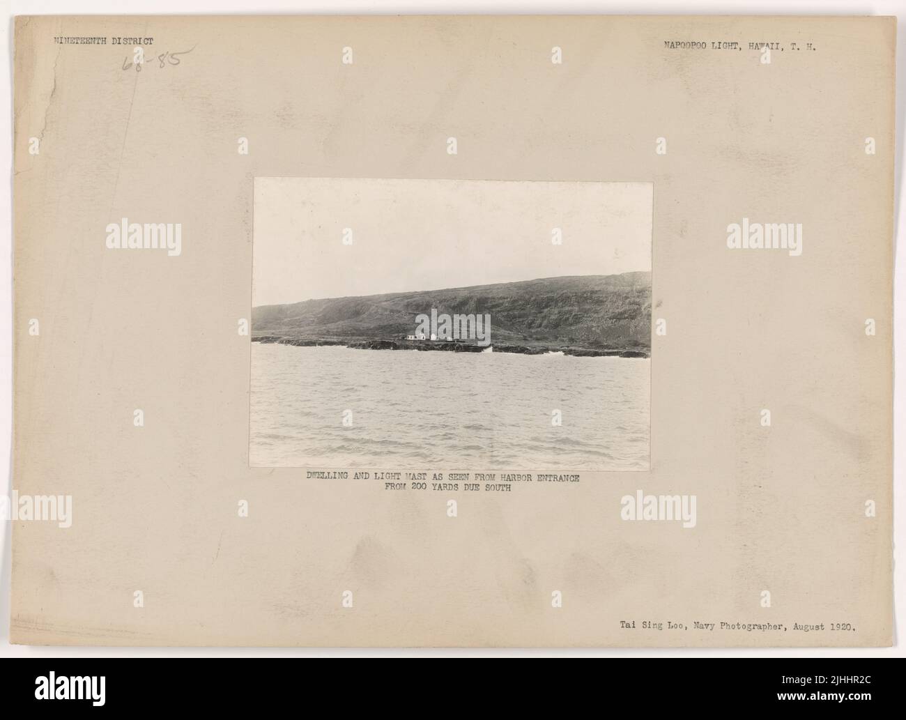 HI - Napoopoo. Napoopoo Light Station, Hawaii. Dwelling and light mast ...