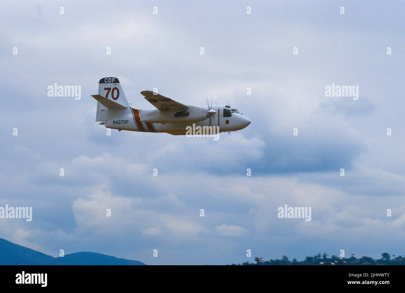 Cal fire firefighting aircraft hi-res stock photography and images - Alamy