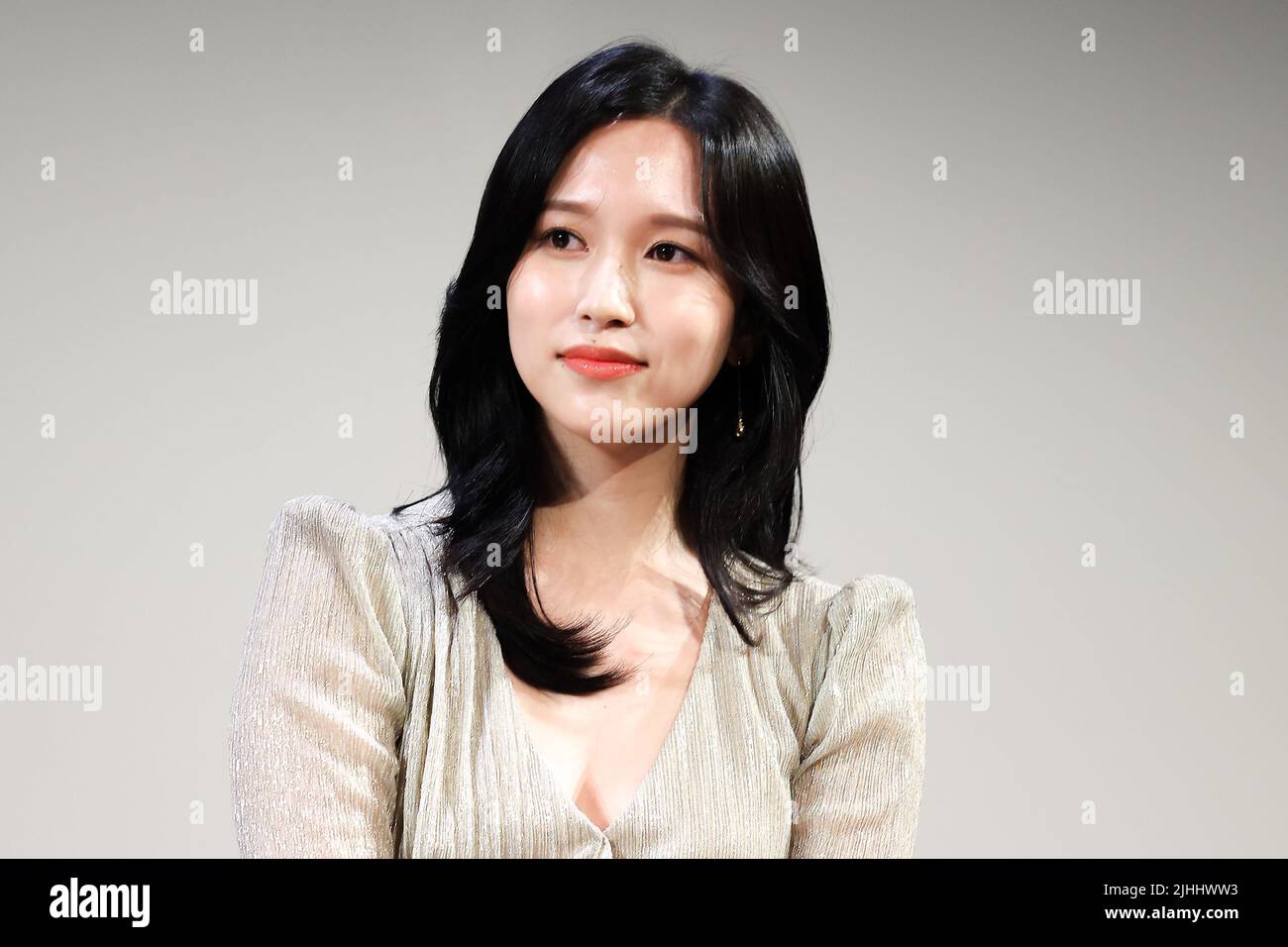 Twice group hi-res stock photography and images - Alamy