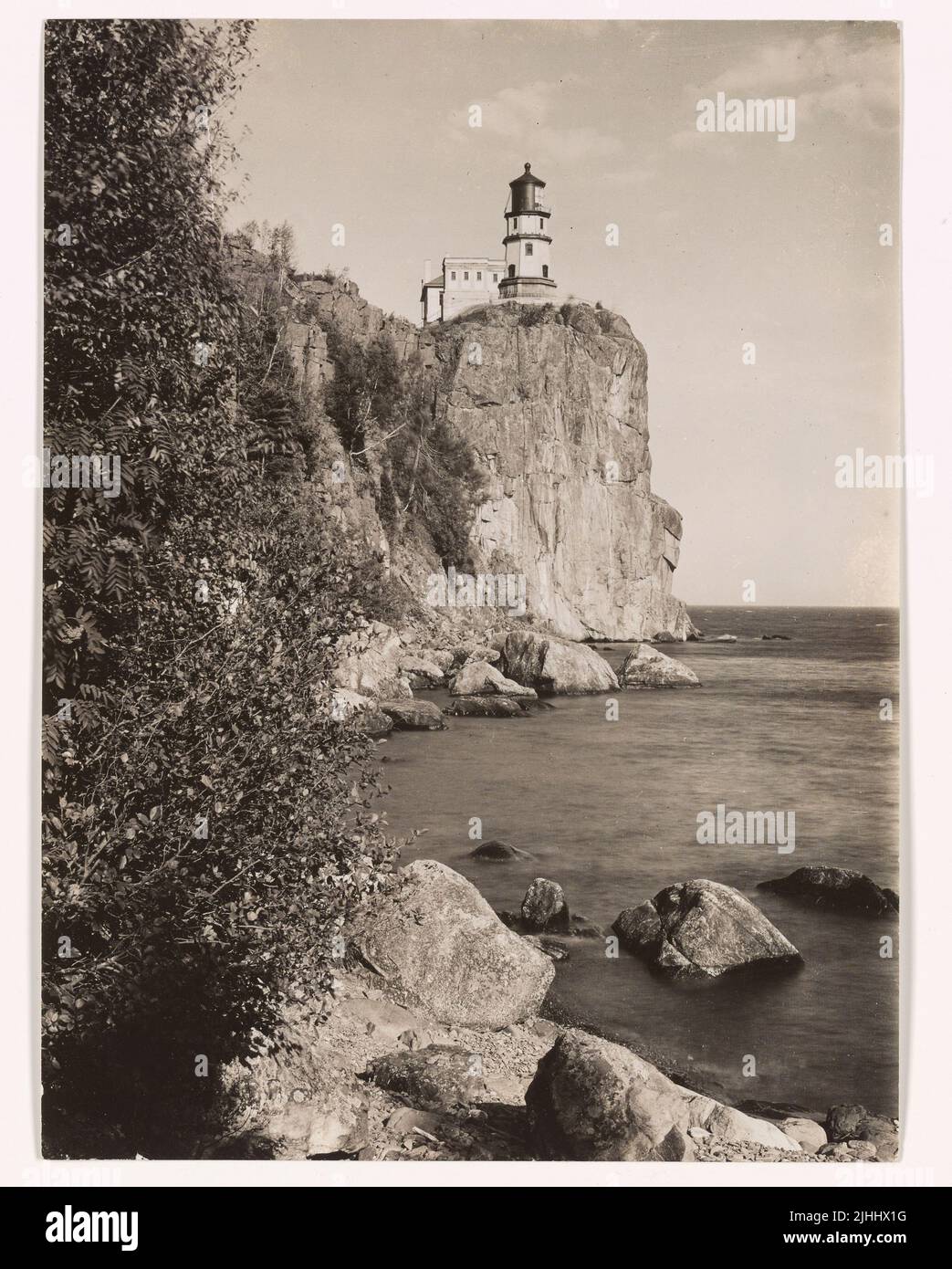 Misc - Split Rock. Split Rock Lighthouse, Minnesota. (see March 1935 ...