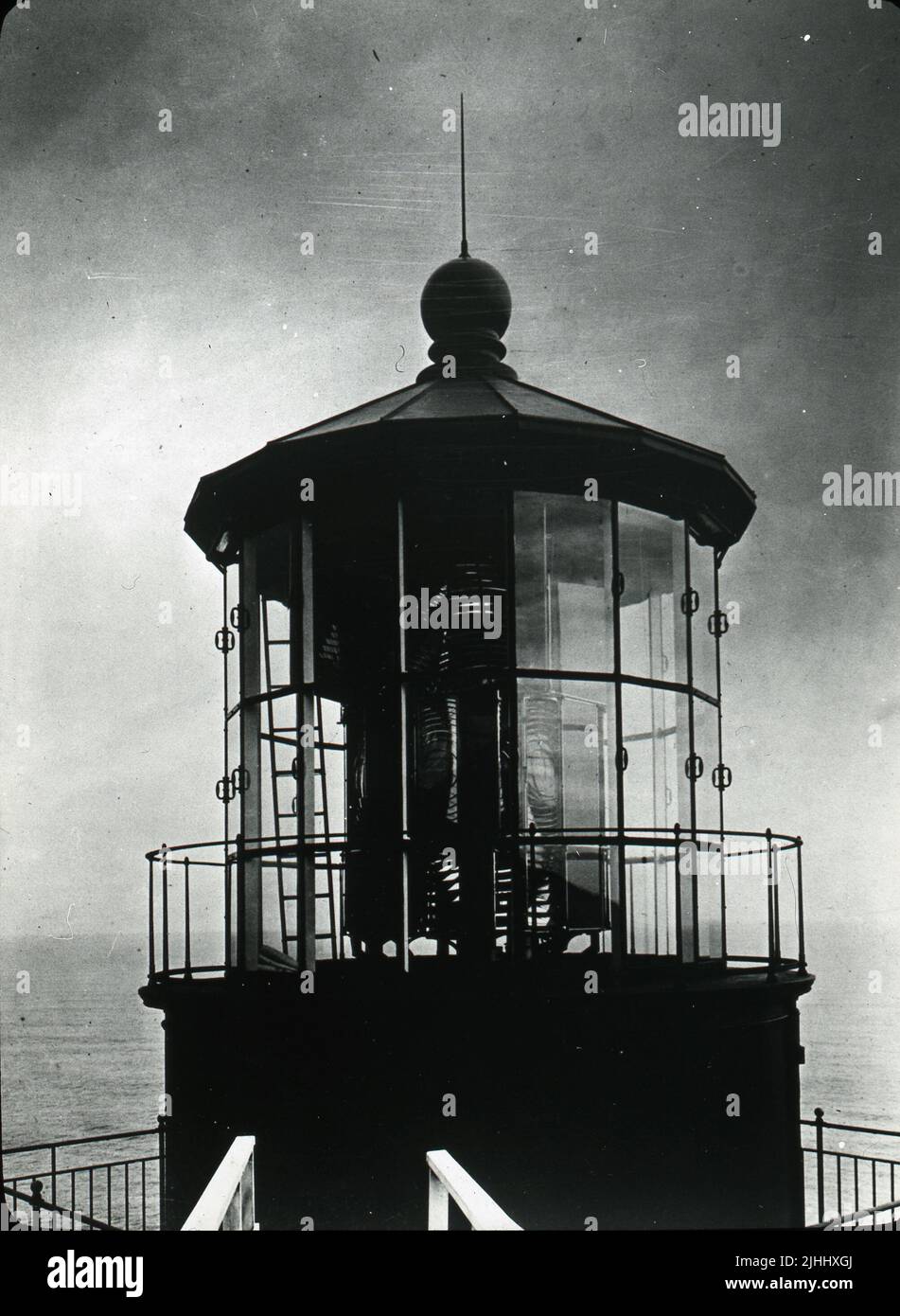 Point sur light station california hi-res stock photography and images ...