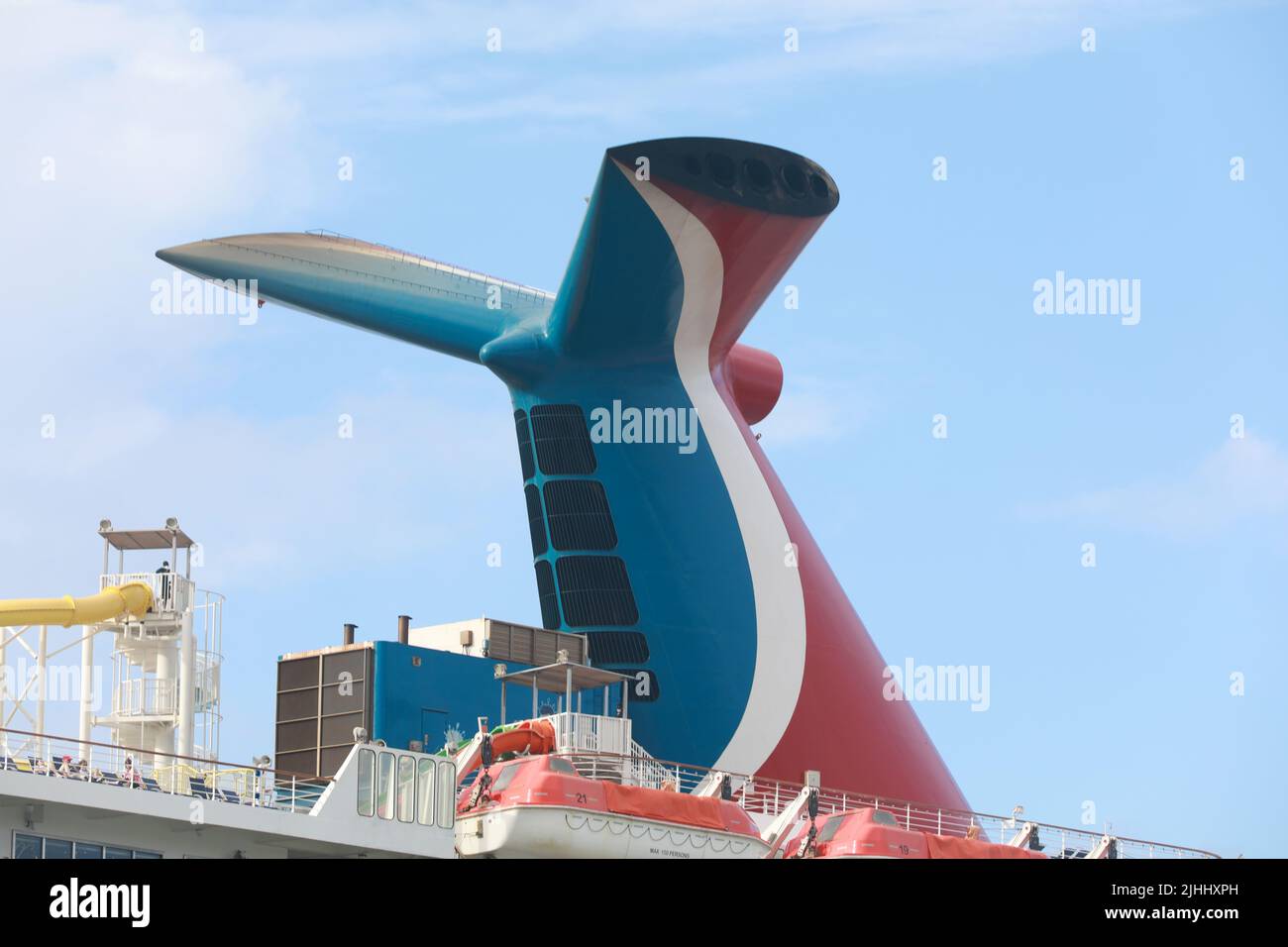 Carnival Funnel Logo