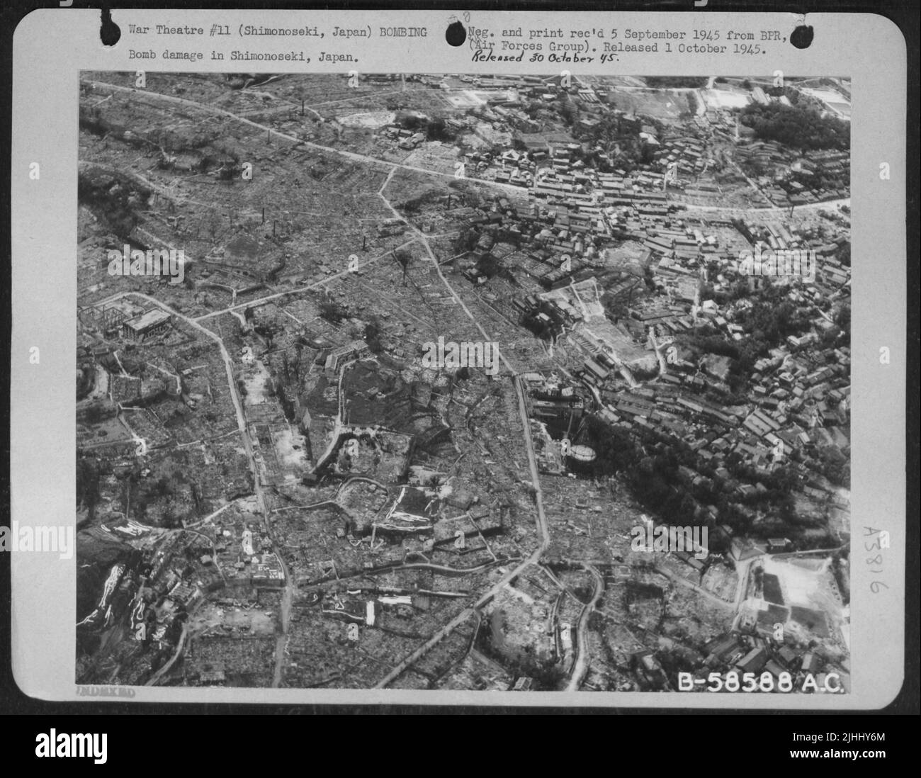 Bomb Damage In Shimonoseki, Japan Stock Photo - Alamy