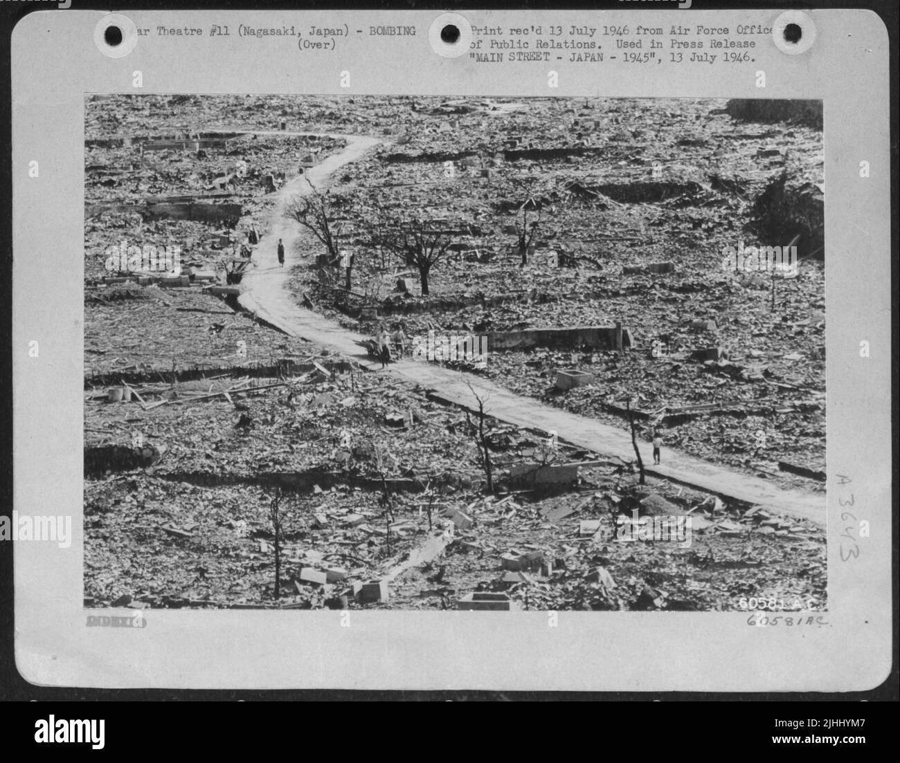 Atomic bomb hiroshima and nagasaki 1945 Black and White Stock Photos ...
