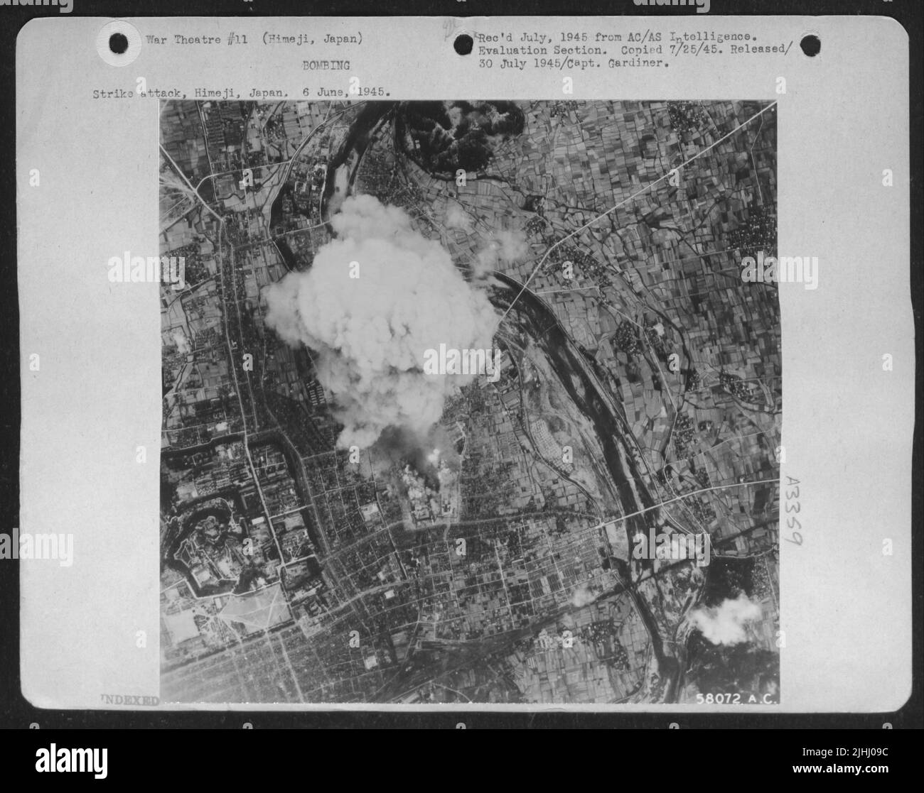 Strike Attack, Himeji, Japan. 6 June 1945 Stock Photo - Alamy