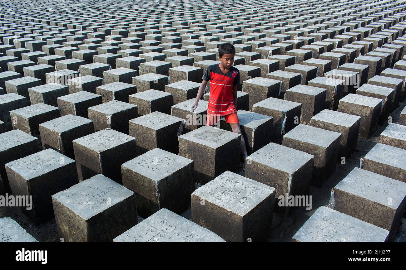 Brickfield hi-res stock photography and images - Alamy