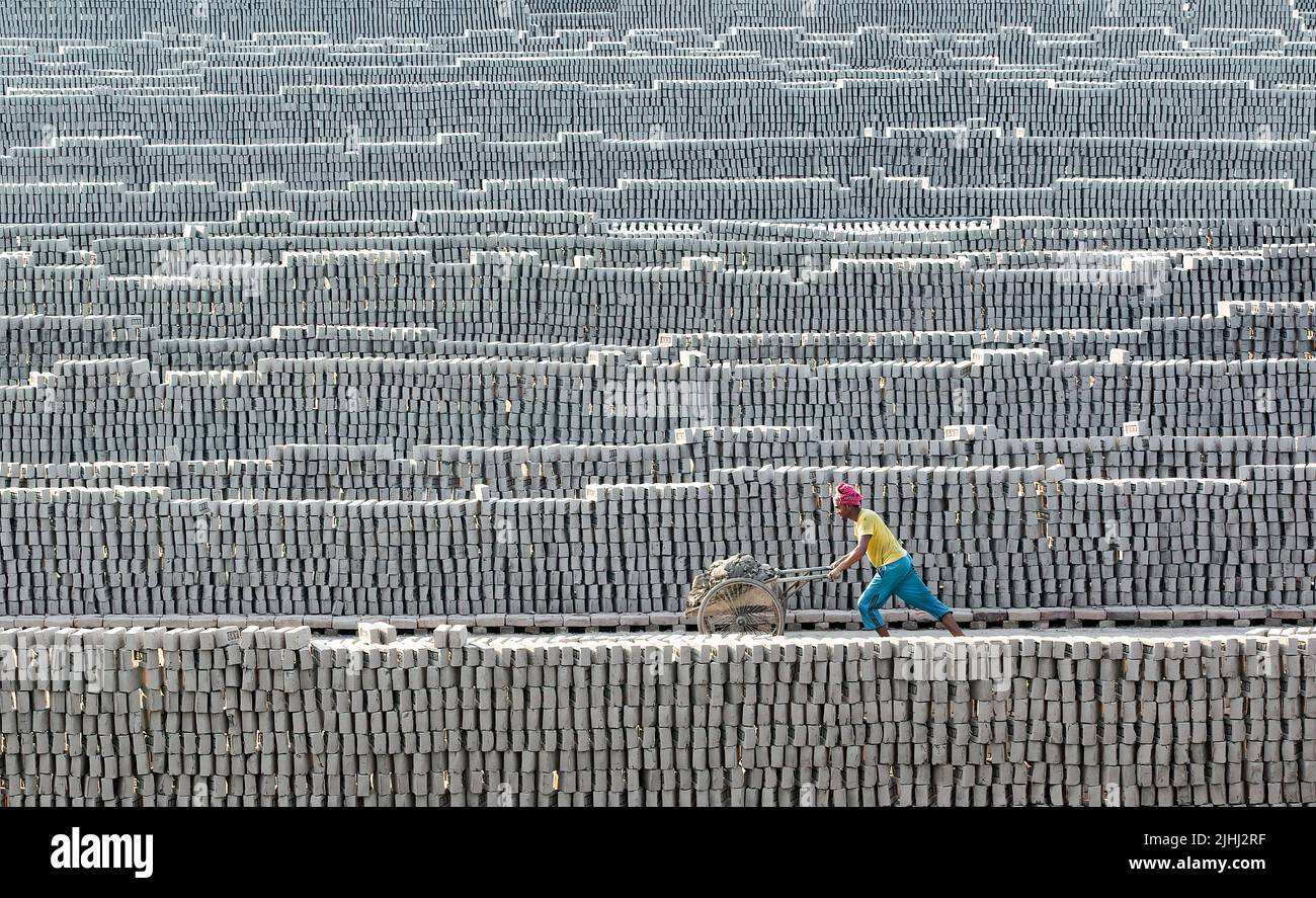 Brickfield hi-res stock photography and images - Alamy